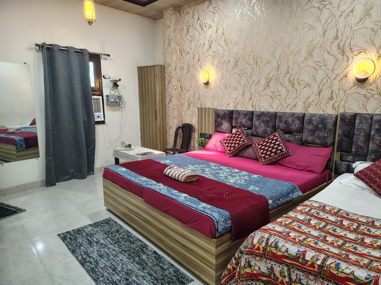 Varanasi Vacation Stay 𝗕𝗢𝗢𝗞 Varanasi Homestay