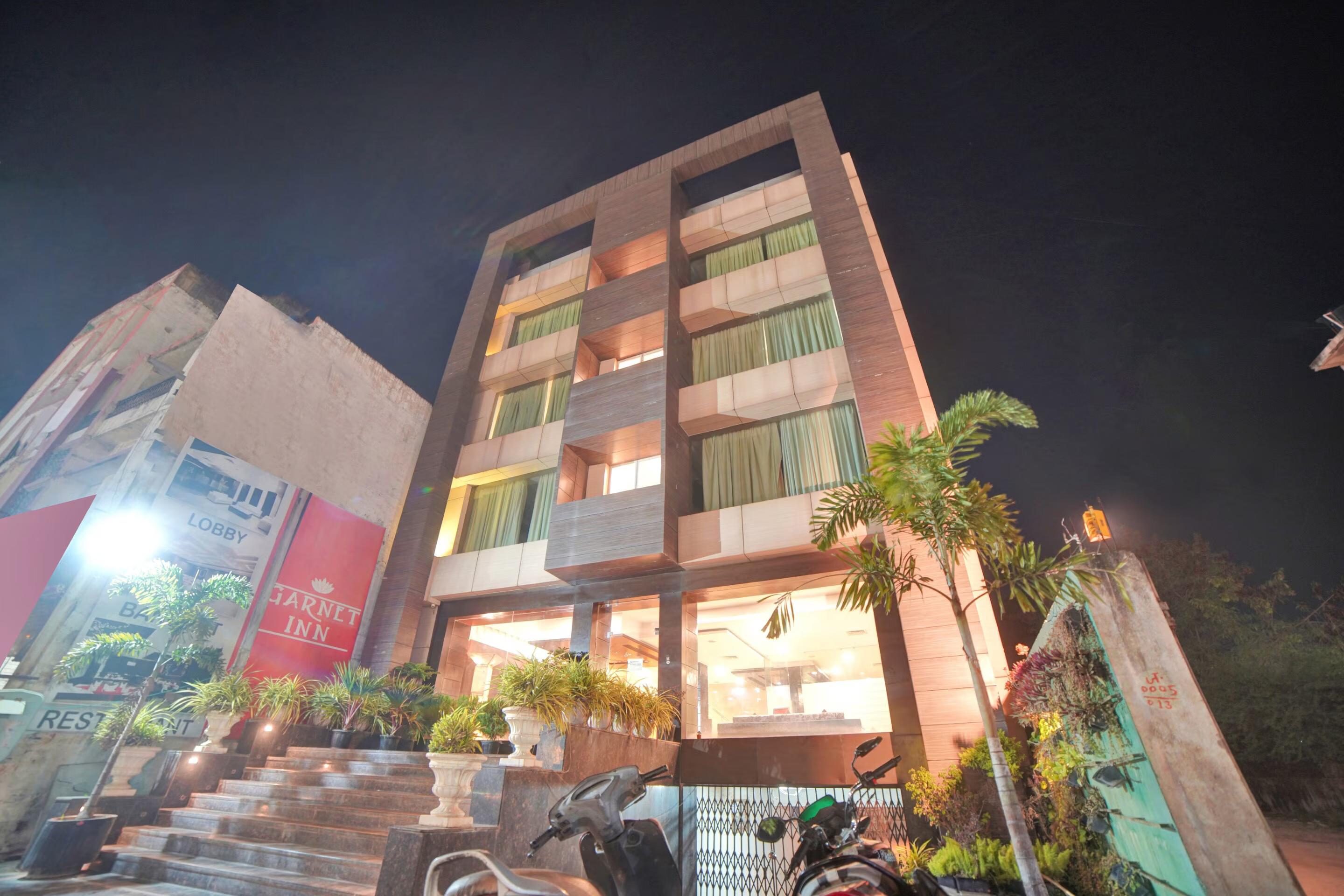 Hotel Garnet 𝗕𝗢𝗢𝗞 Durg Hotel