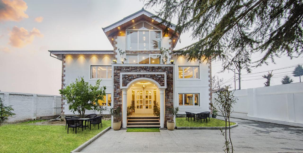 Rooms of Elegance in Nigeen - Hotel in Srinagar
