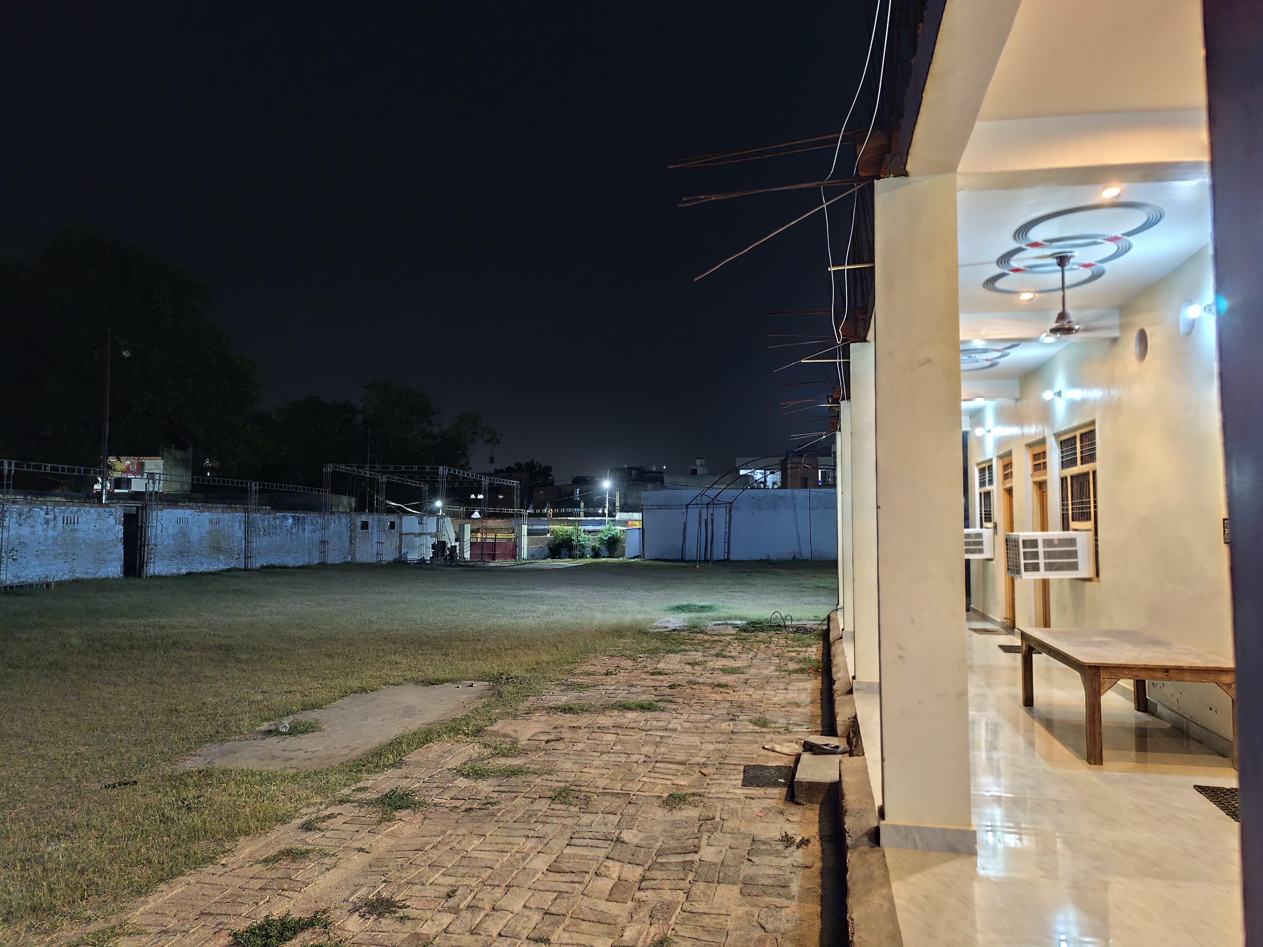 MAURYA PALACE 𝗕𝗢𝗢𝗞 Ayodhya Homestay