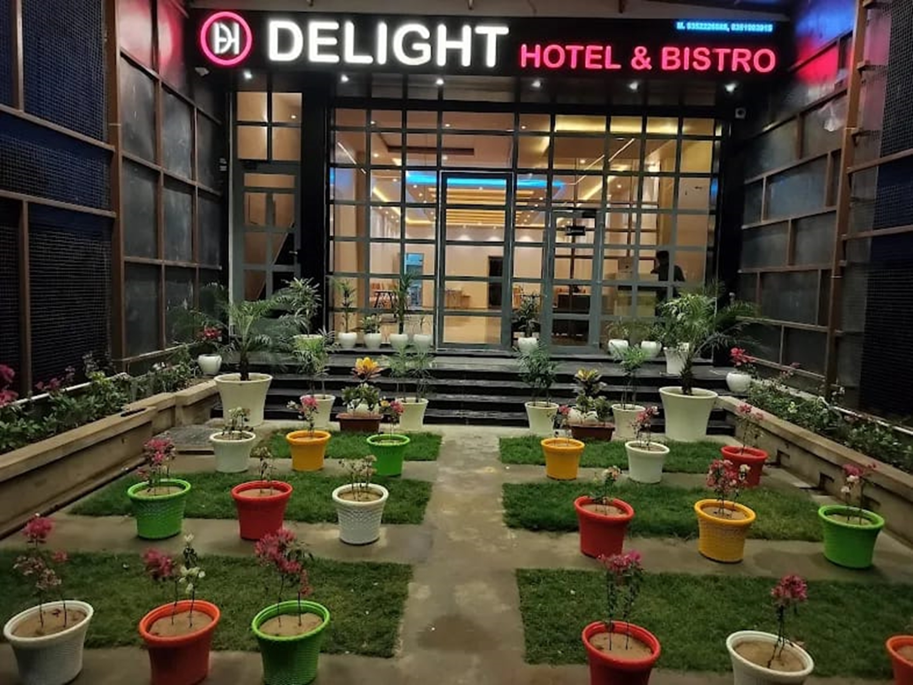 HOTEL DELIGHT AND BISTRO 𝗕𝗢𝗢𝗞 Sri Ganganagar Hotel