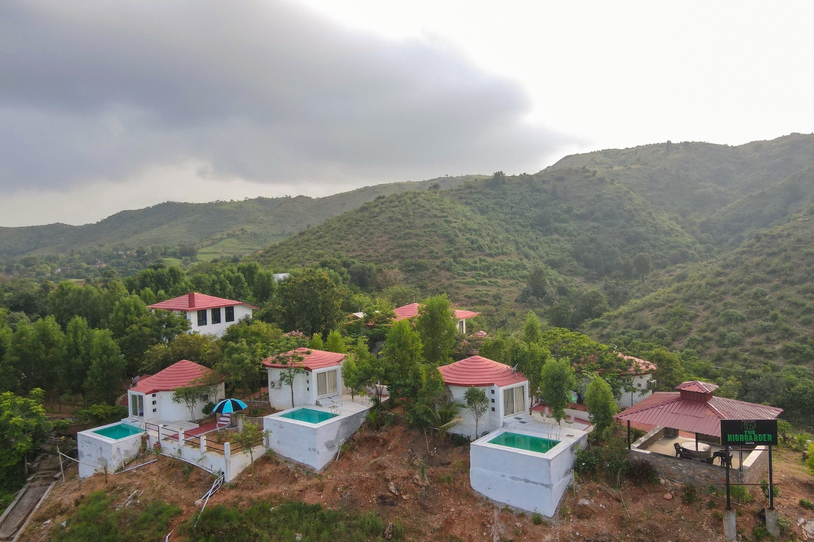 The HighGarden Resort 𝗕𝗢𝗢𝗞 Udaipur Resort