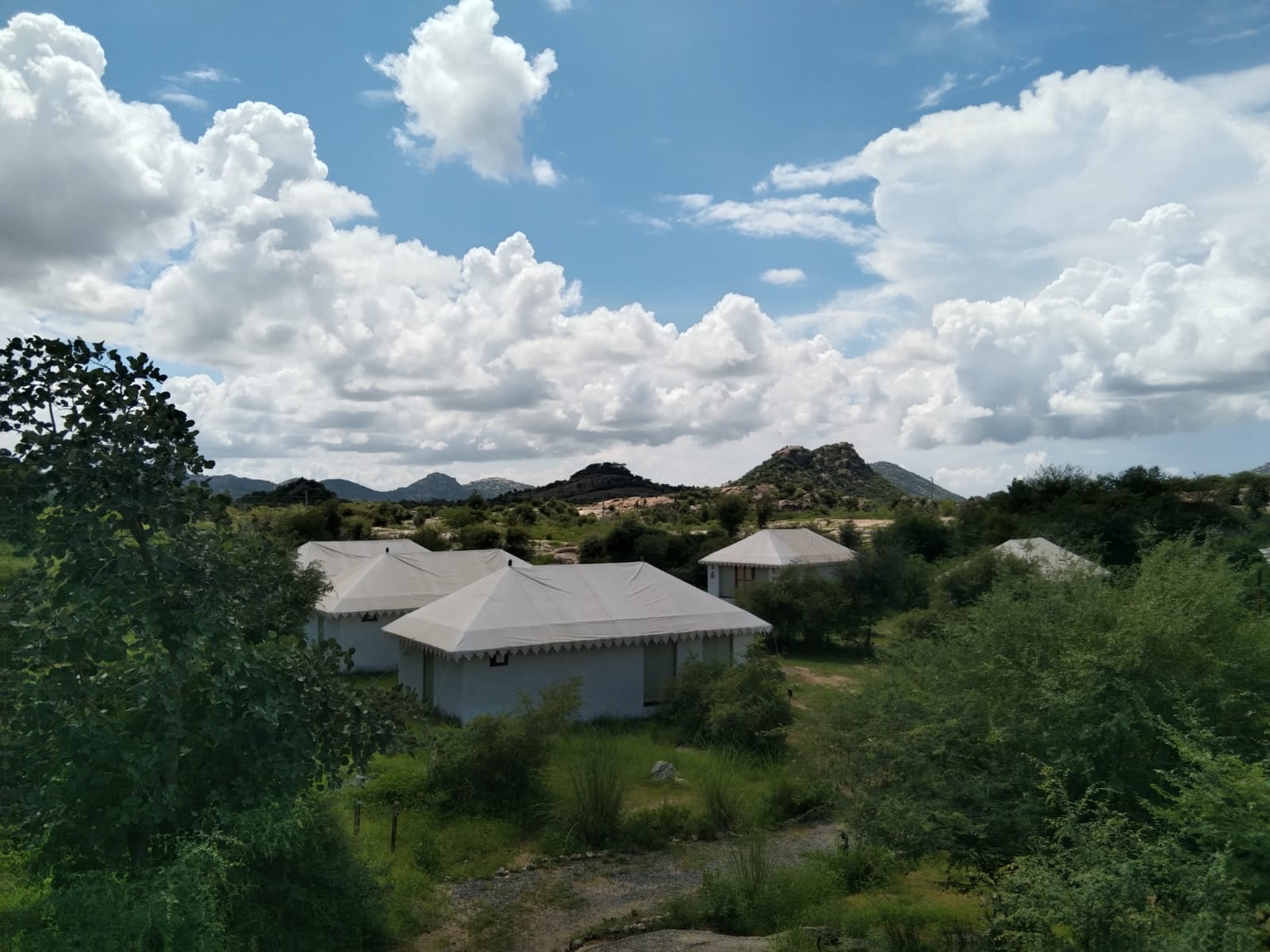 Chandraprabha Resort - Jawai 𝗕𝗢𝗢𝗞 Falna Hotel