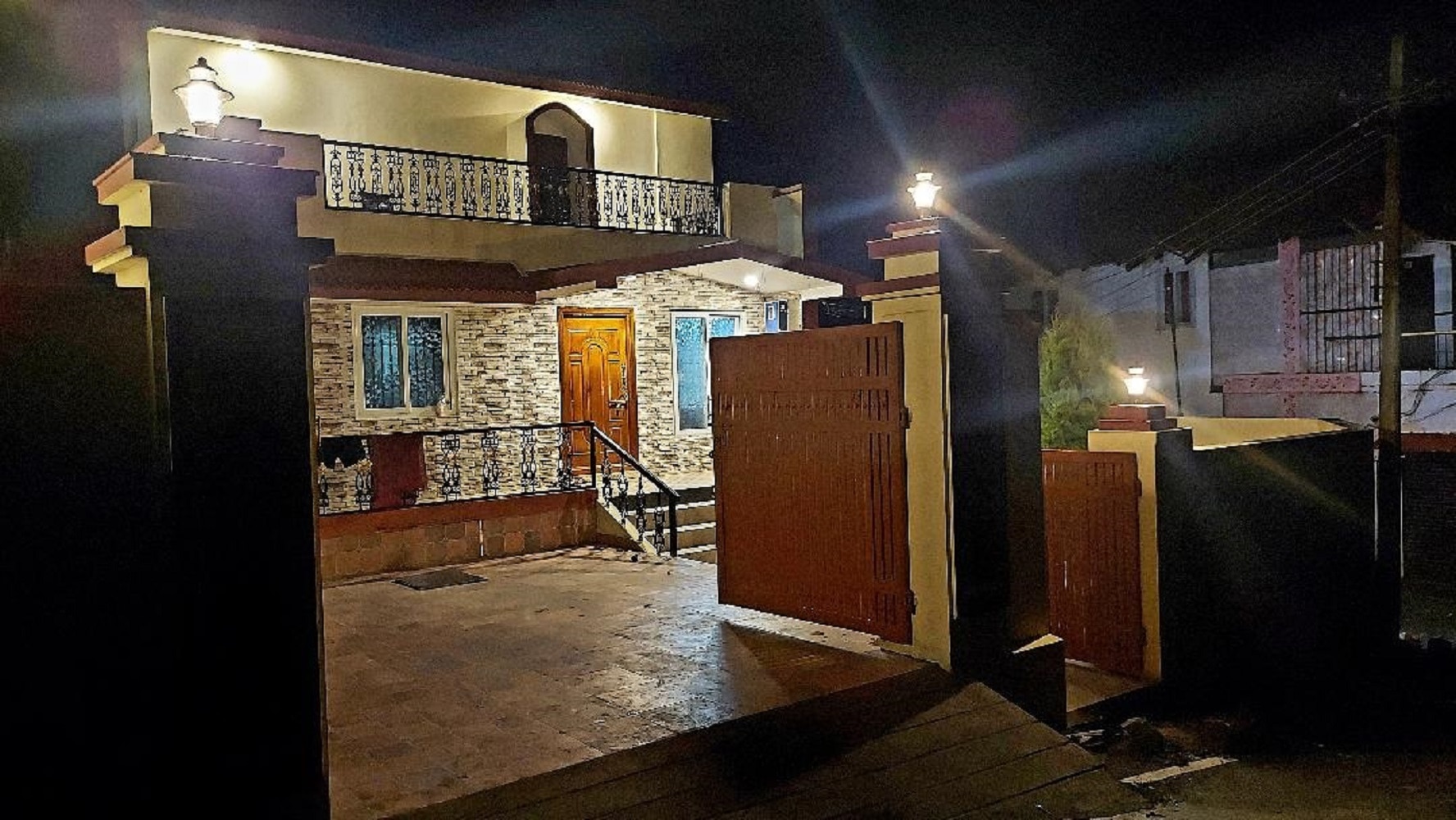 Misty Cliff Cottage - Located on a View Point 𝗕𝗢𝗢𝗞 Yercaud Homestay