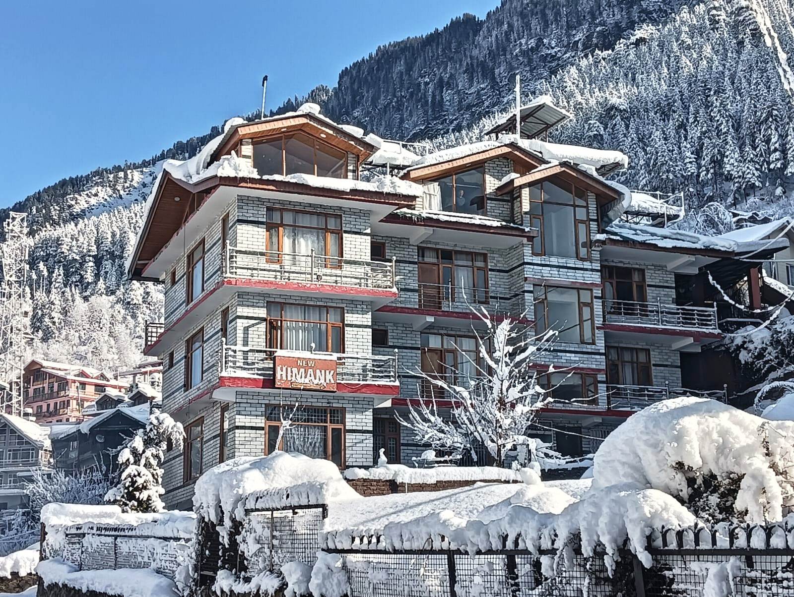 Homestay New Himank 𝗕𝗢𝗢𝗞 Manali Homestay