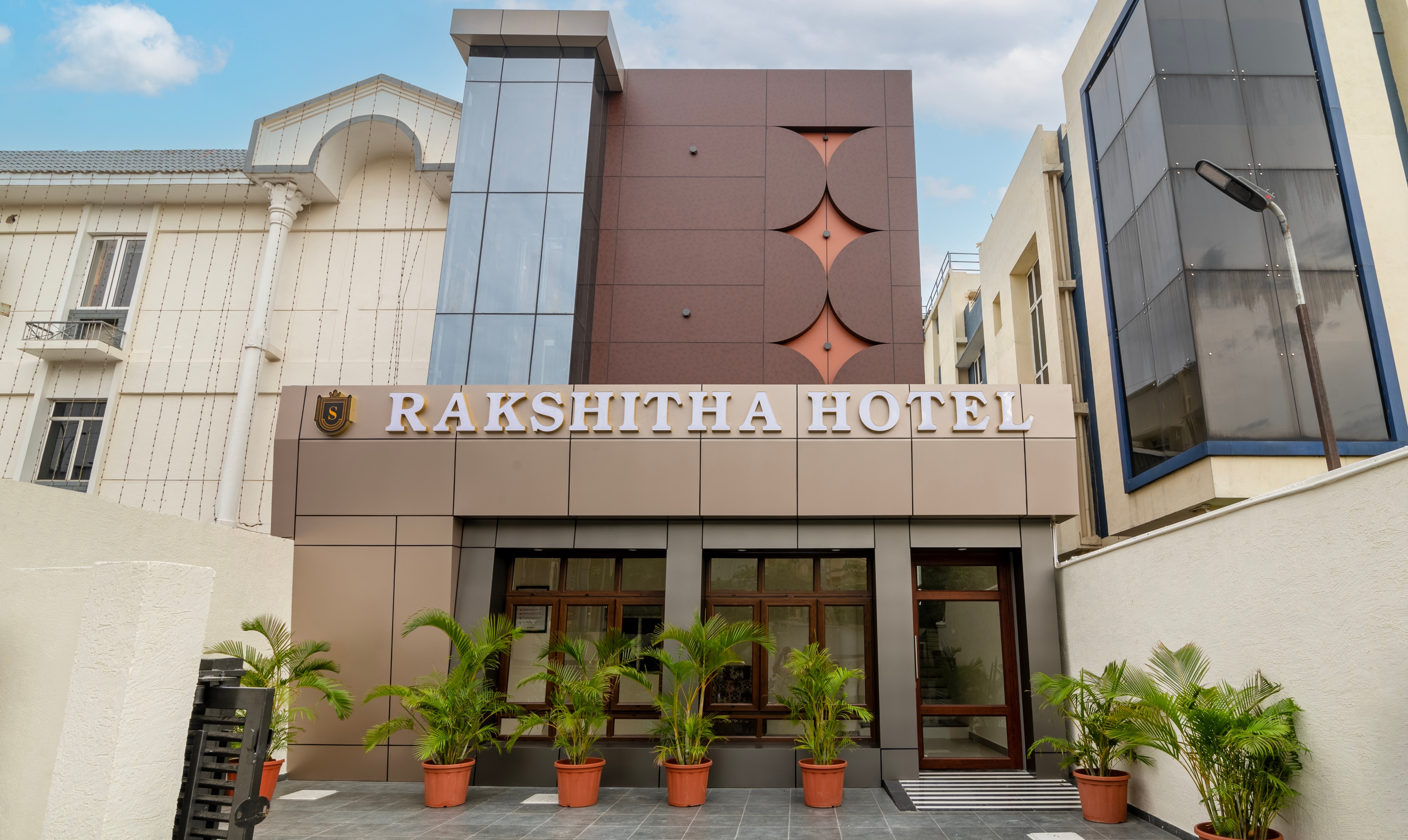 Rooms of Treebo Rakshitha, Porur - Hotel in Chennai