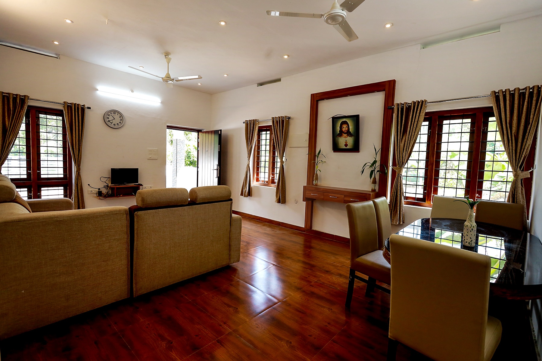 Cloud 9 Homestay 𝗕𝗢𝗢𝗞 Thekkady Homestay