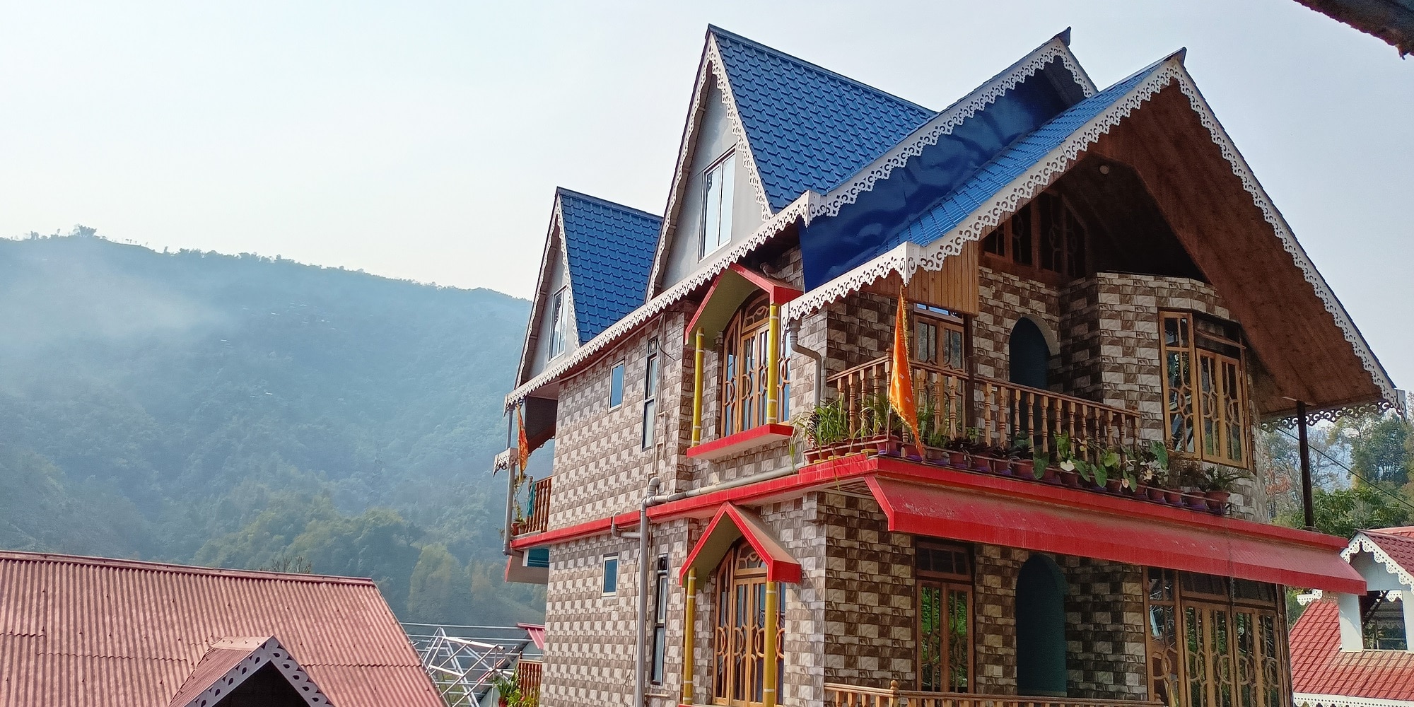 Smriti Homestays 𝗕𝗢𝗢𝗞 Darjeeling Homestay
