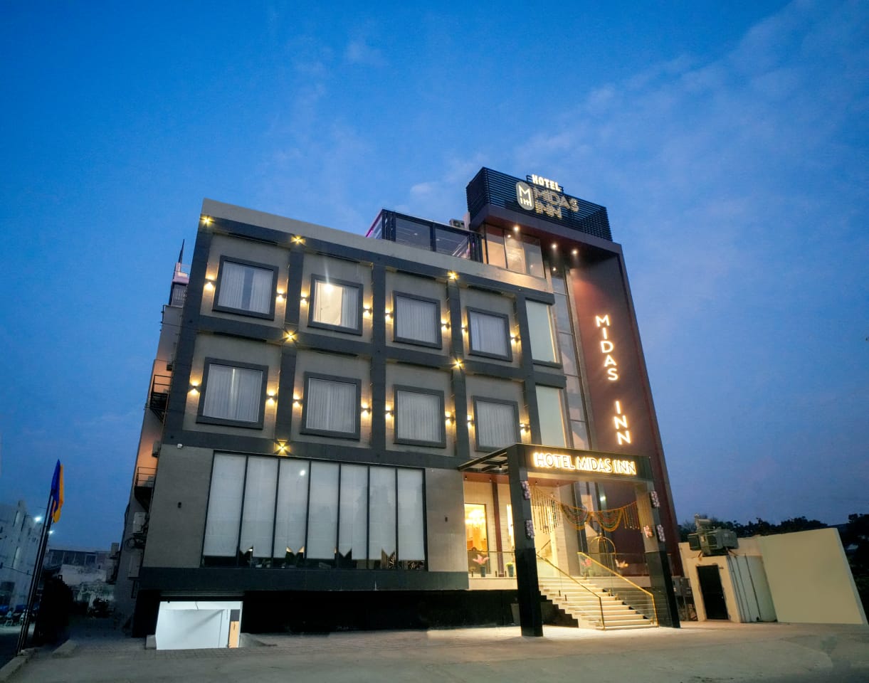 Hotel Midas Inn 𝗕𝗢𝗢𝗞 Mathura Hotel