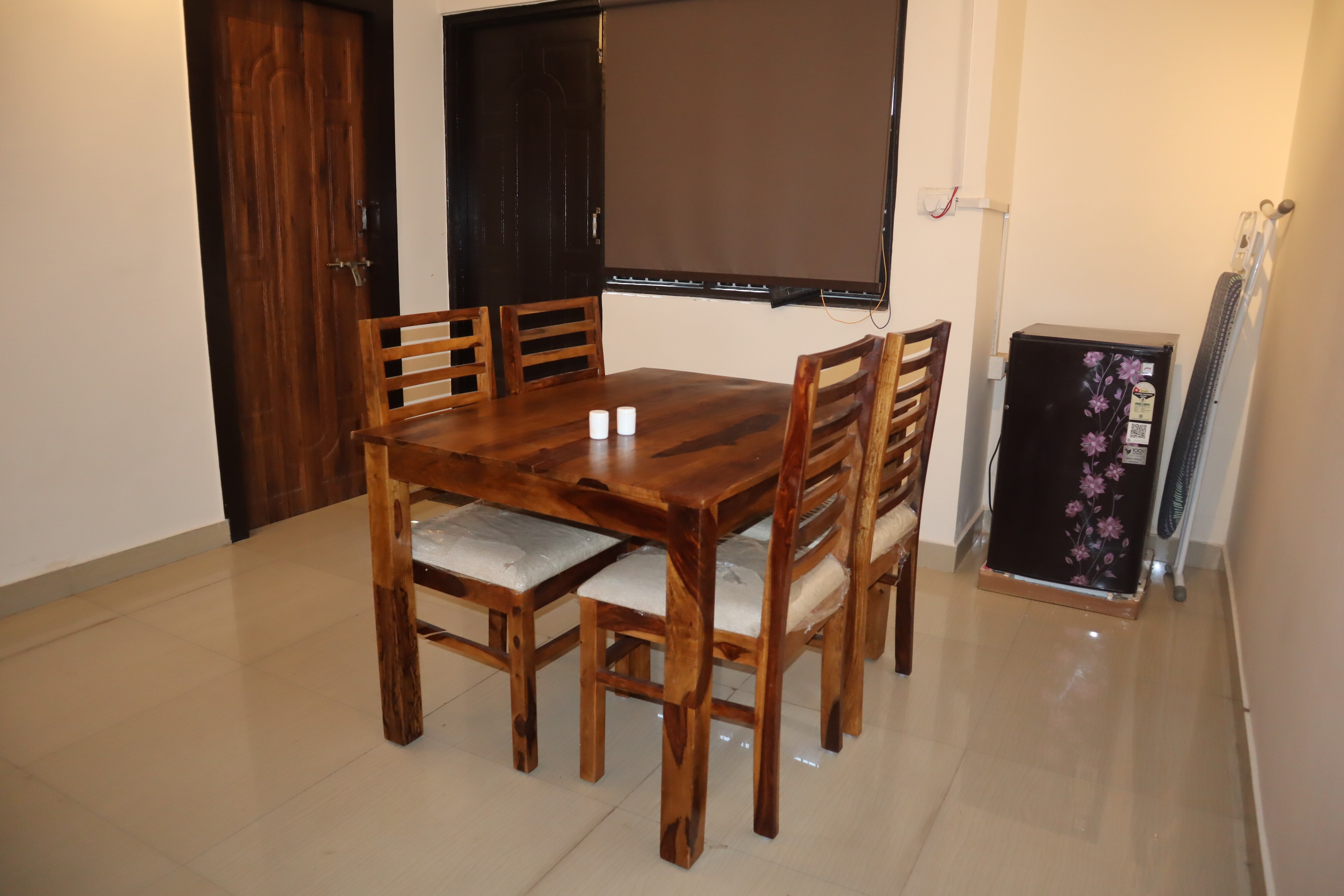 Kashi K-401 𝗕𝗢𝗢𝗞 Varanasi Apartment