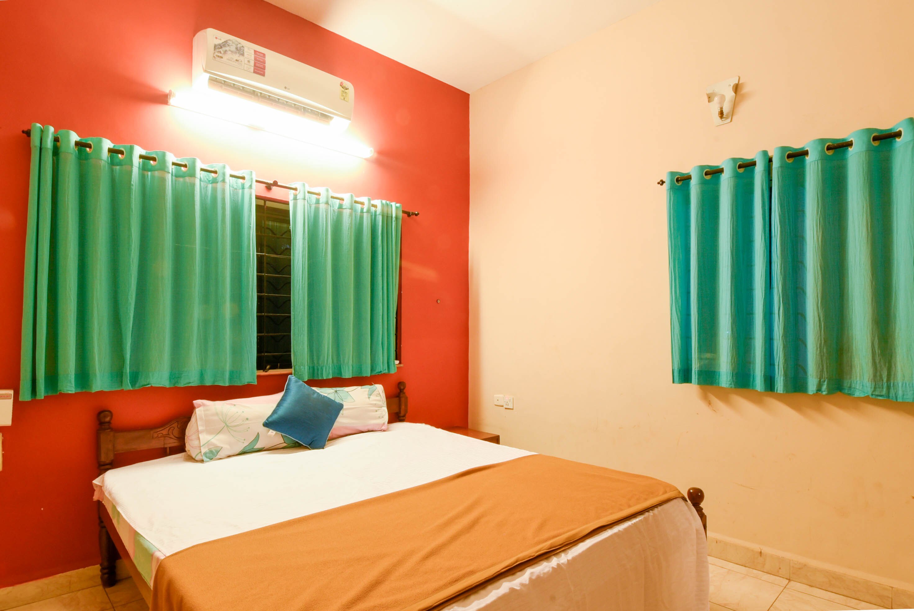 Goa Beach Holidays 5BHK 𝗕𝗢𝗢𝗞 Goa Apartment