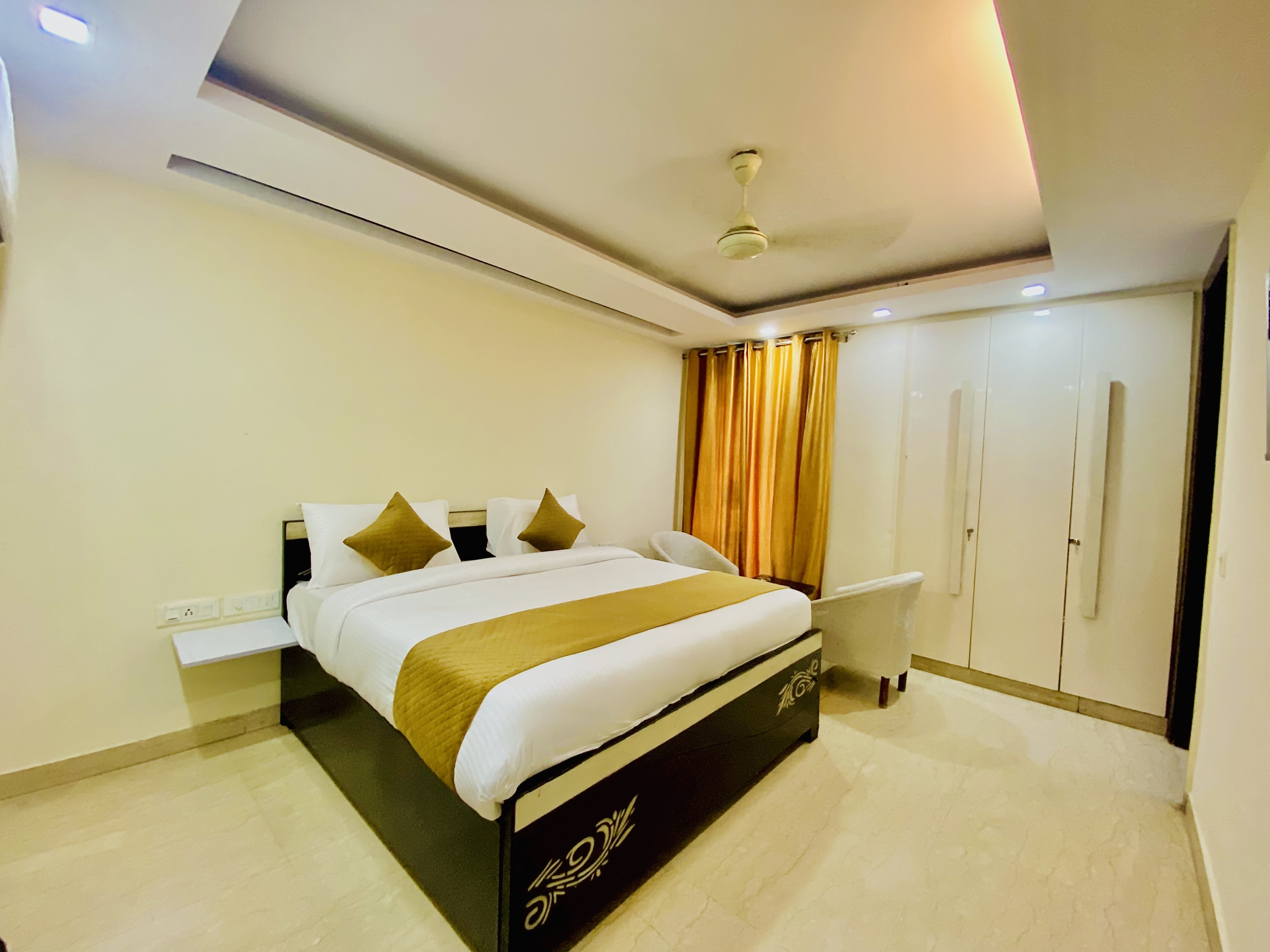 The Grand JPM 𝗕𝗢𝗢𝗞 Delhi BnB