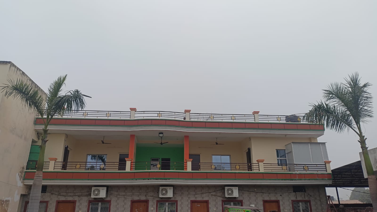 DPS Dormitory 𝗕𝗢𝗢𝗞 Varanasi Hostel