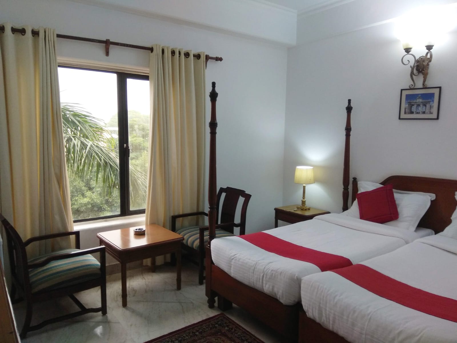 Amenities of Hotel Palm Greens