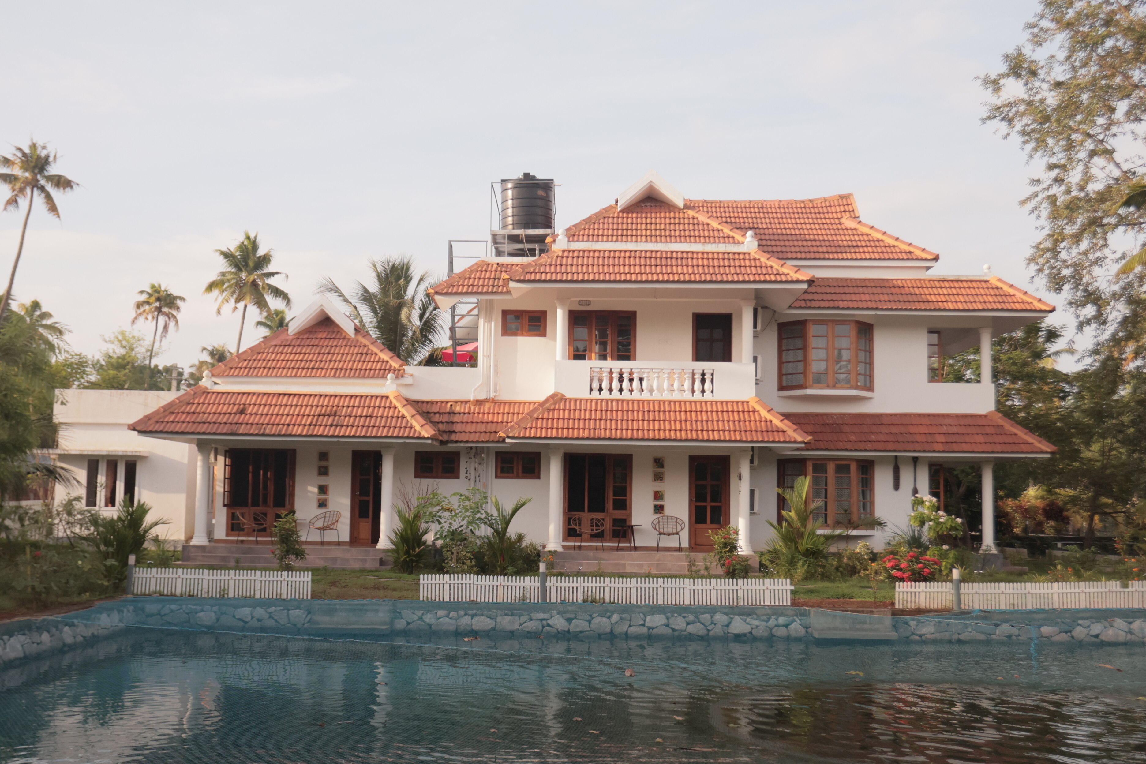 ELIVAAS Palliath House-1-Room with Backwater views near Estuary, Beach ...