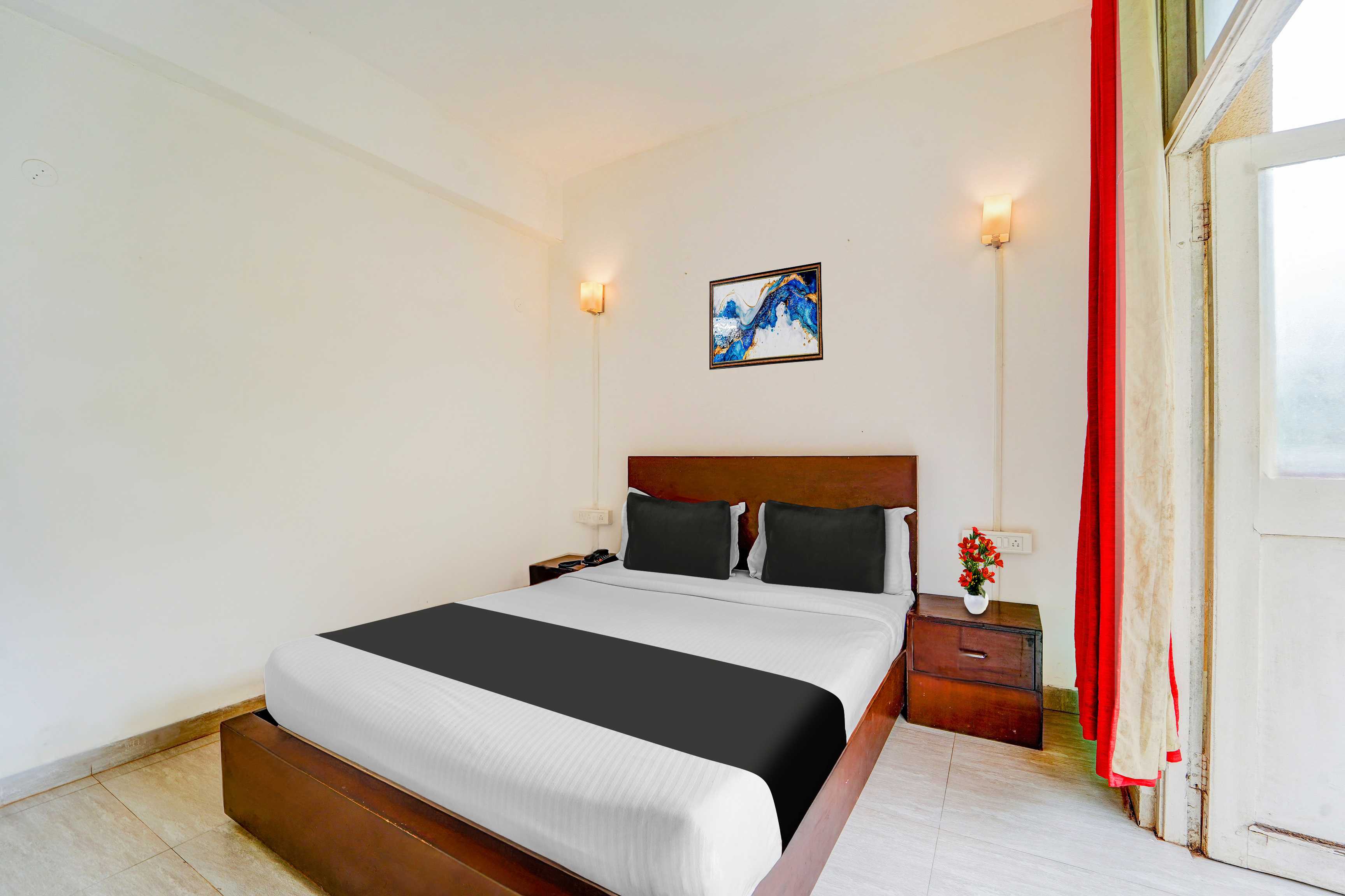 Collection O Calangute Bus Stand 𝗕𝗢𝗢𝗞 Goa Hotel