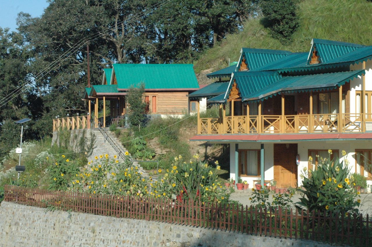 Pangot Retreat Hotel Pangot - Reviews, Photos & Offer