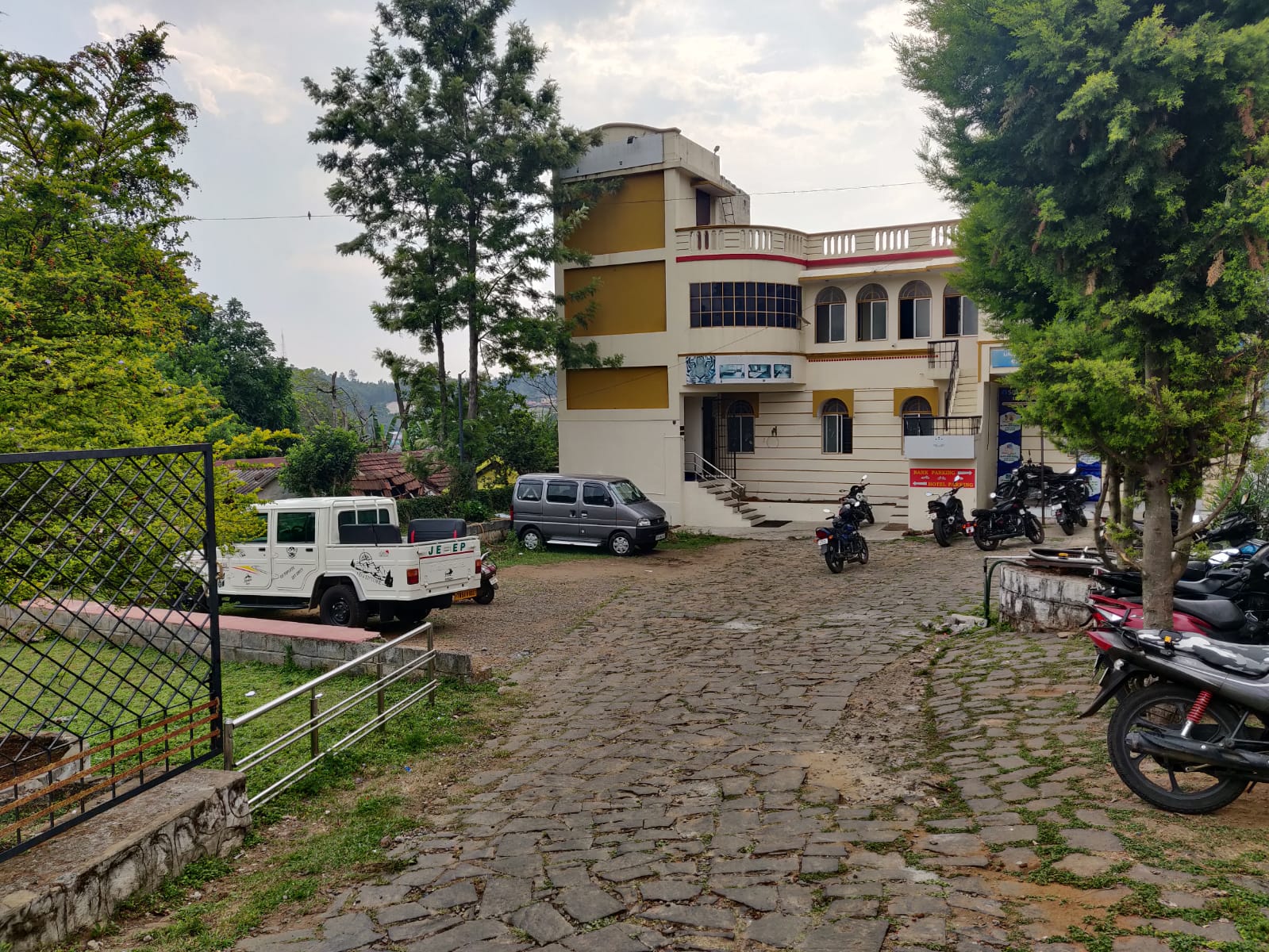Shoba Annex 𝗕𝗢𝗢𝗞 Yercaud Hotel