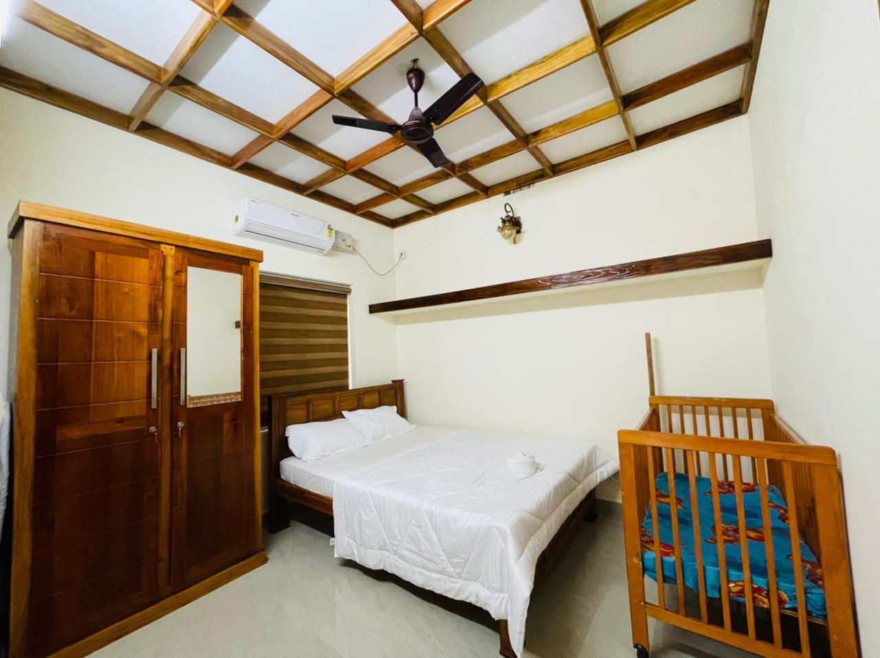 Kavvayi River View Cottage 𝗕𝗢𝗢𝗞 Nileshwar Villa