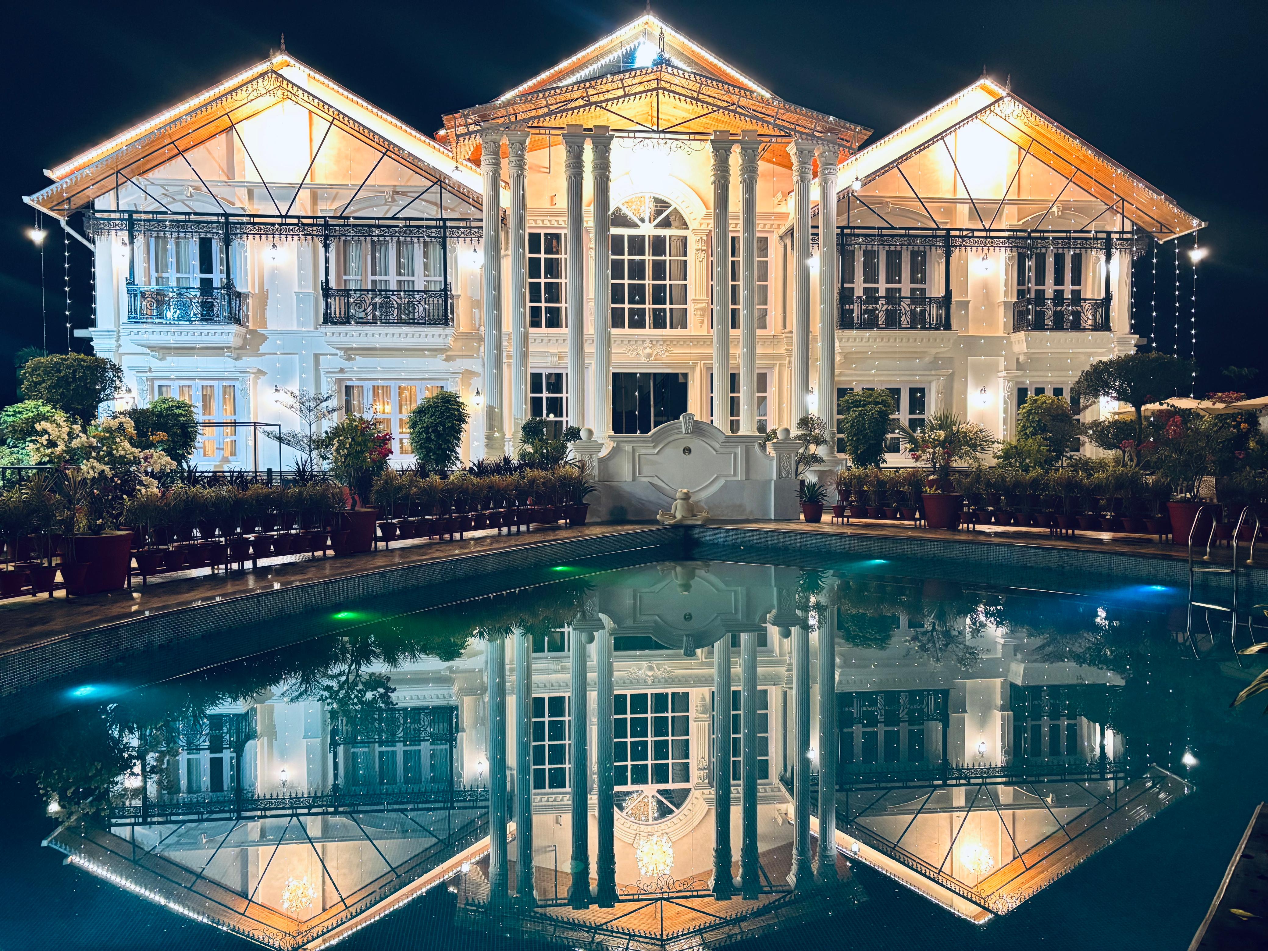 YKC Farm || The Luxury Villa || 𝗕𝗢𝗢𝗞 Phansidewa Villa