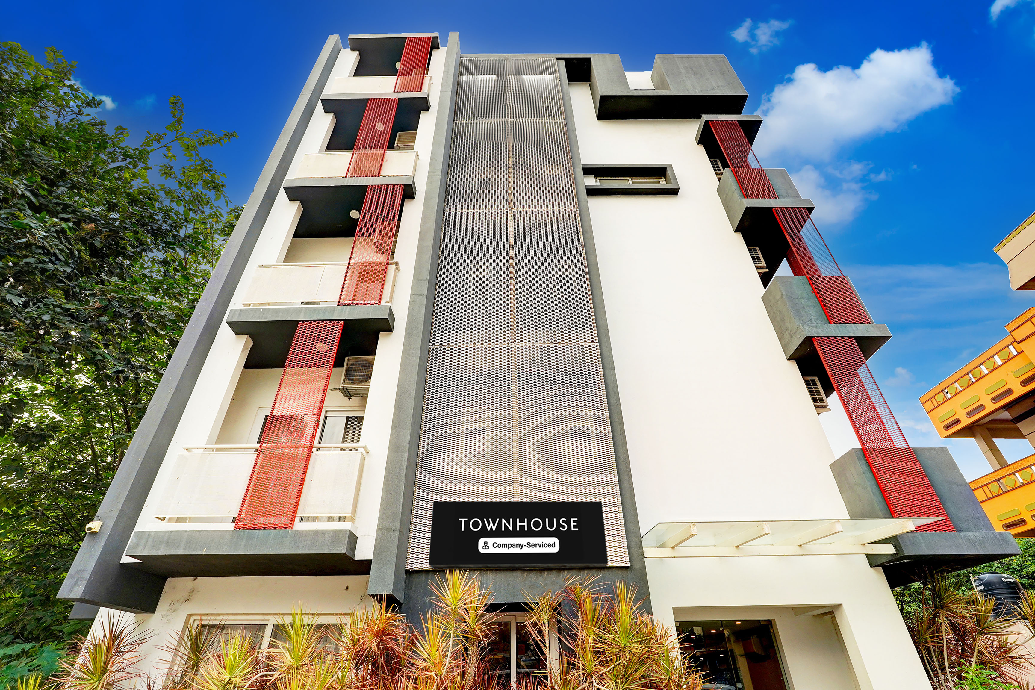 Townhouse Hebbal Bhadrappa Layout 𝗕𝗢𝗢𝗞 Bangalore Hotel