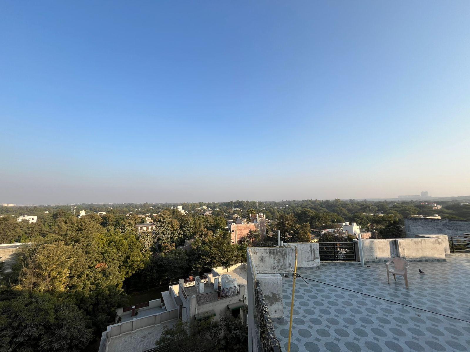 House of Solace @Saket 𝗕𝗢𝗢𝗞 Delhi Apartment