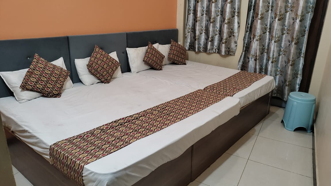 Shipra Darshan Homestay 𝗕𝗢𝗢𝗞 Ujjain Apartment