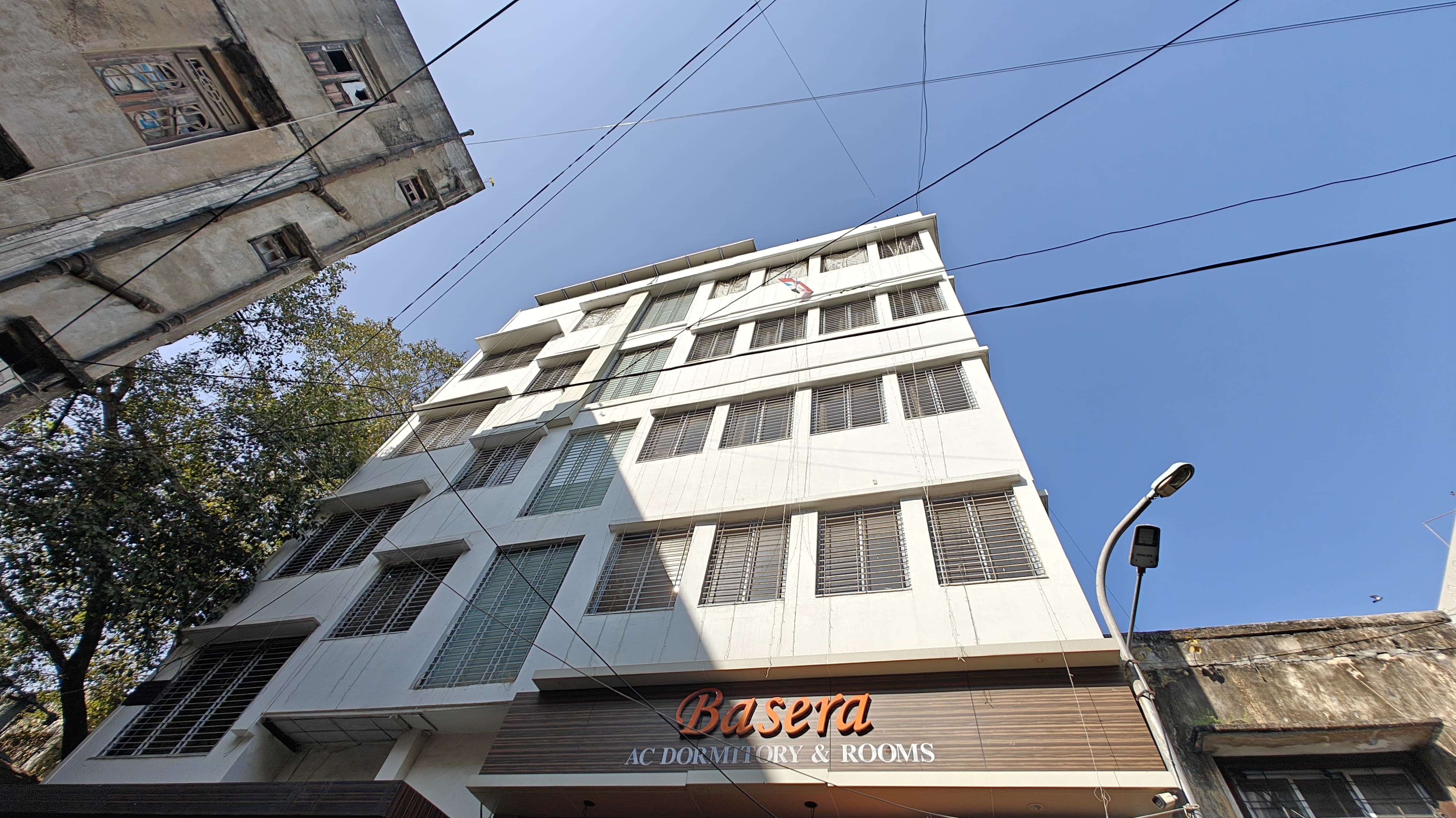 Basera AC DORMITORY & ROOMS 𝗕𝗢𝗢𝗞 Nagpur Hotel