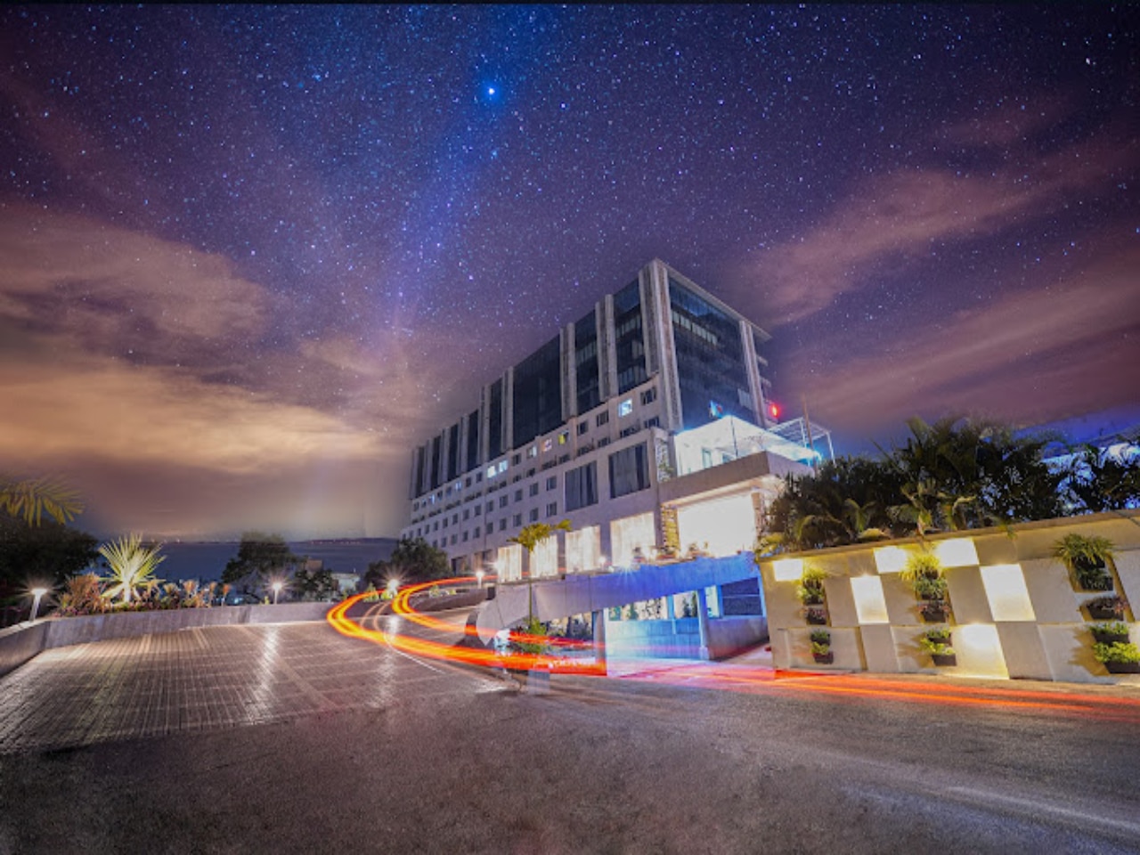 Hotel Babylon Capital 𝗕𝗢𝗢𝗞 Raipur, Chhattisgarh Hotel