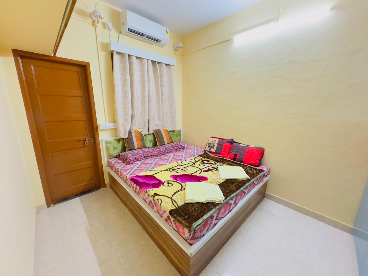 Shritik Homestay 𝗕𝗢𝗢𝗞 Ratnagiri Apartment