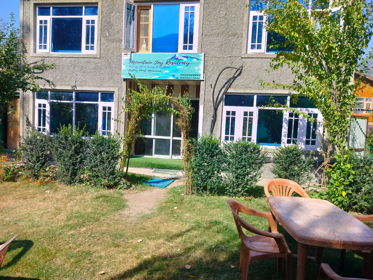 Mountain Joy Residency | Centrally Heated Rooms 𝗕𝗢𝗢𝗞 Pahalgam Homestay