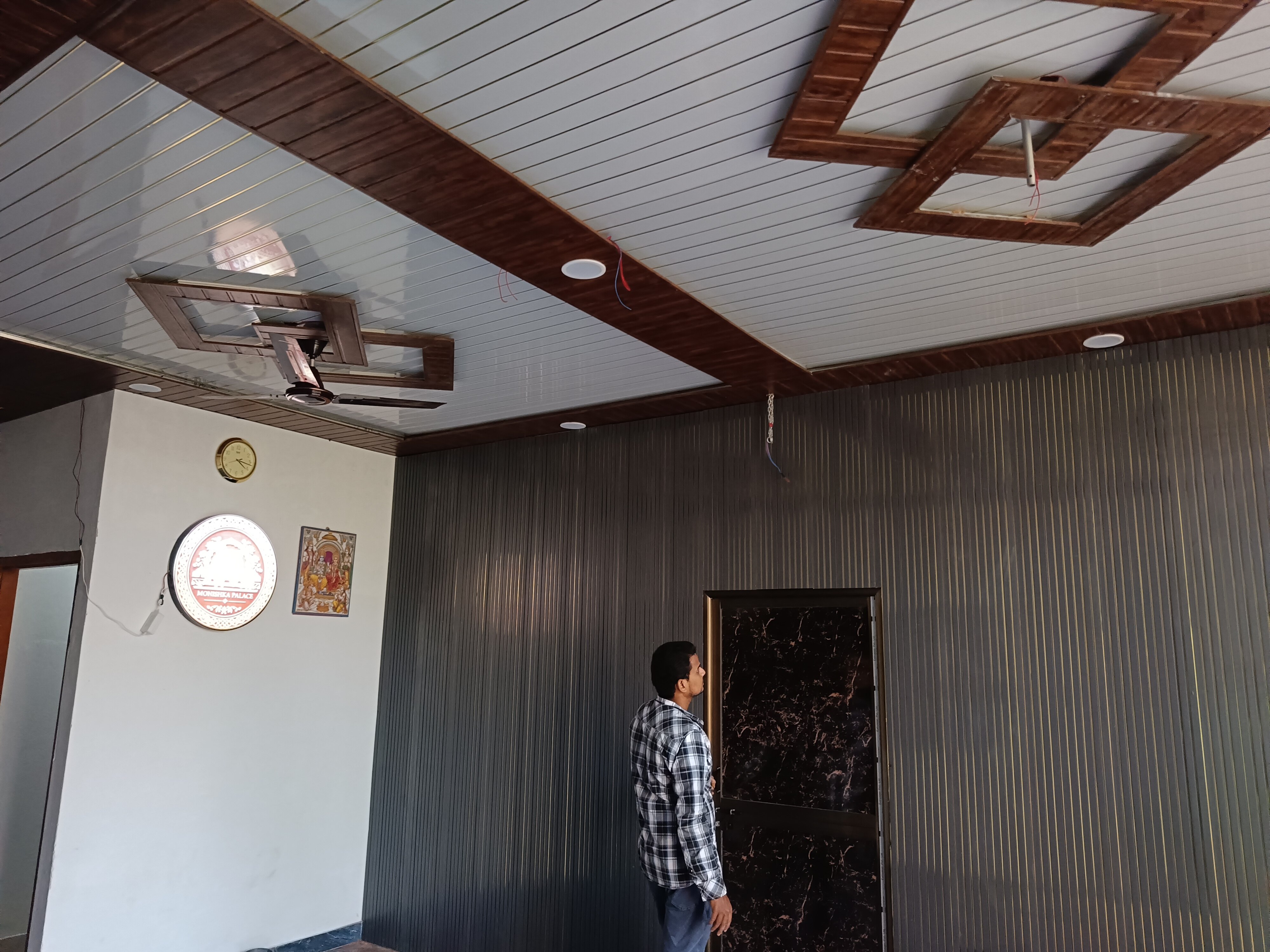 Rooms of MONISHKA PALACE - Homestay in Ayodhya