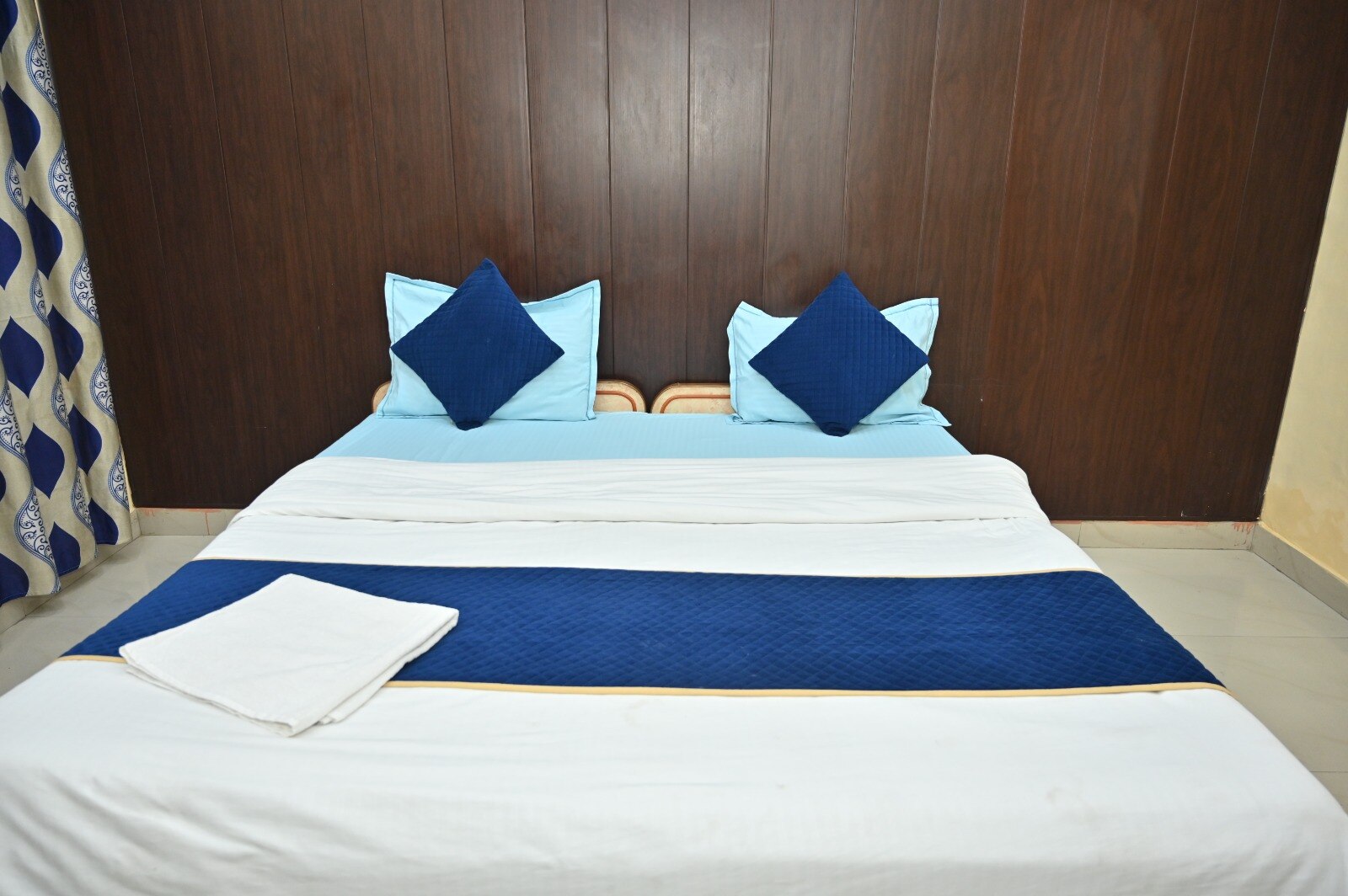 Hotel Lila Lucknow 𝗕𝗢𝗢𝗞 Lucknow Apartment