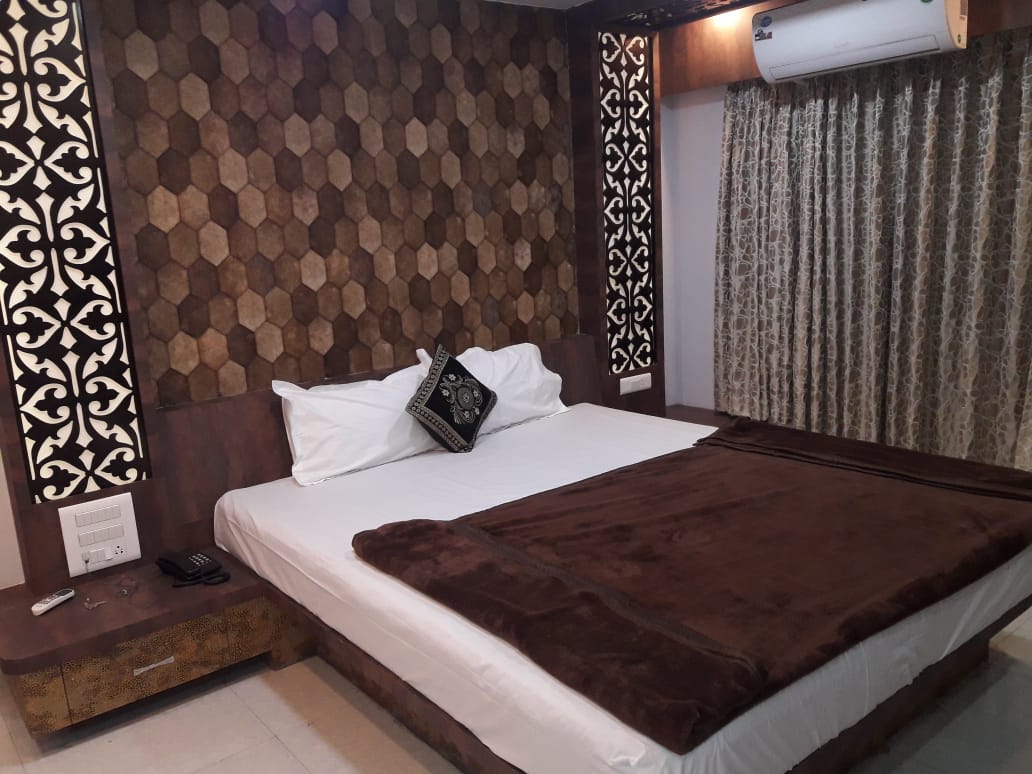 Hotel Sandeep Kolhapur - Reviews, Photos & Offer