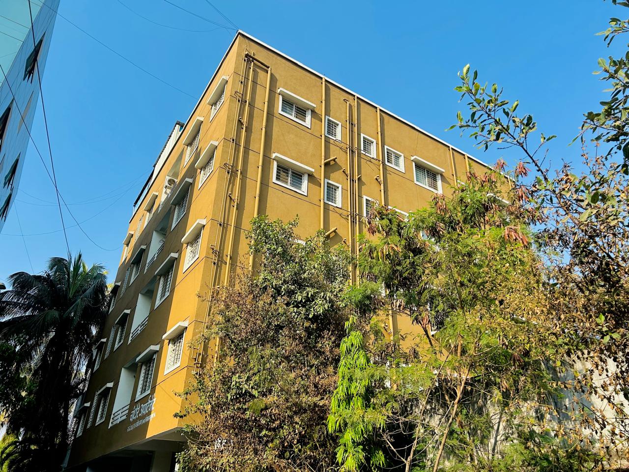 Easystayy PG 𝗕𝗢𝗢𝗞 Pune Hostel