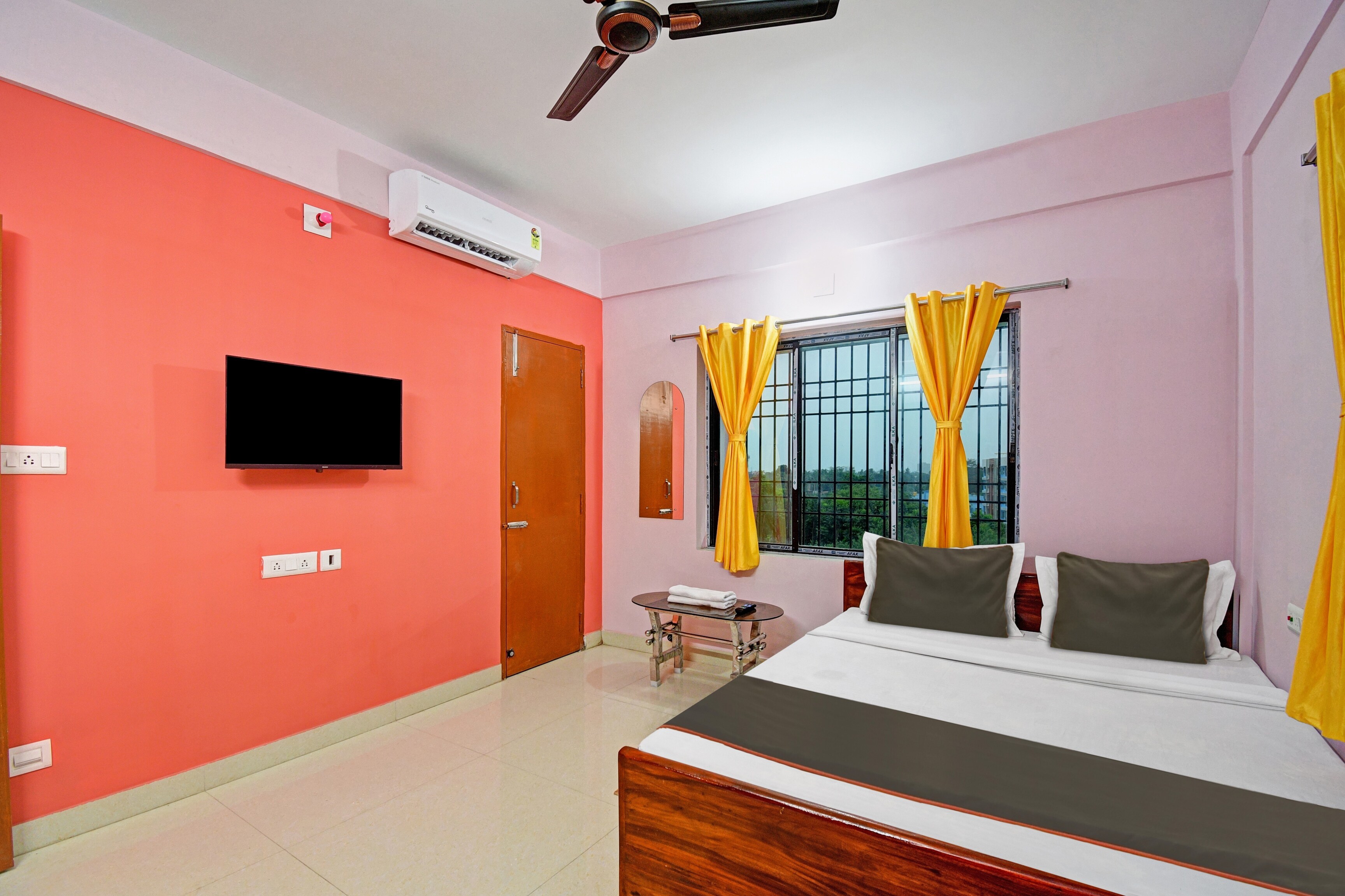 Hotel O Crystal Palace Tata Medical Centre Kolkata - Reviews, Photos ...