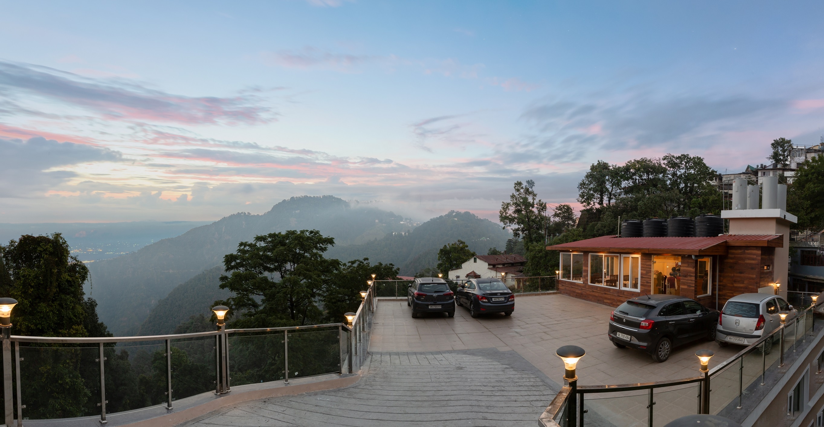 Rooms of Hotel Wild Wood - 5 Minutes to Mall Road (Shuttle & Free ...