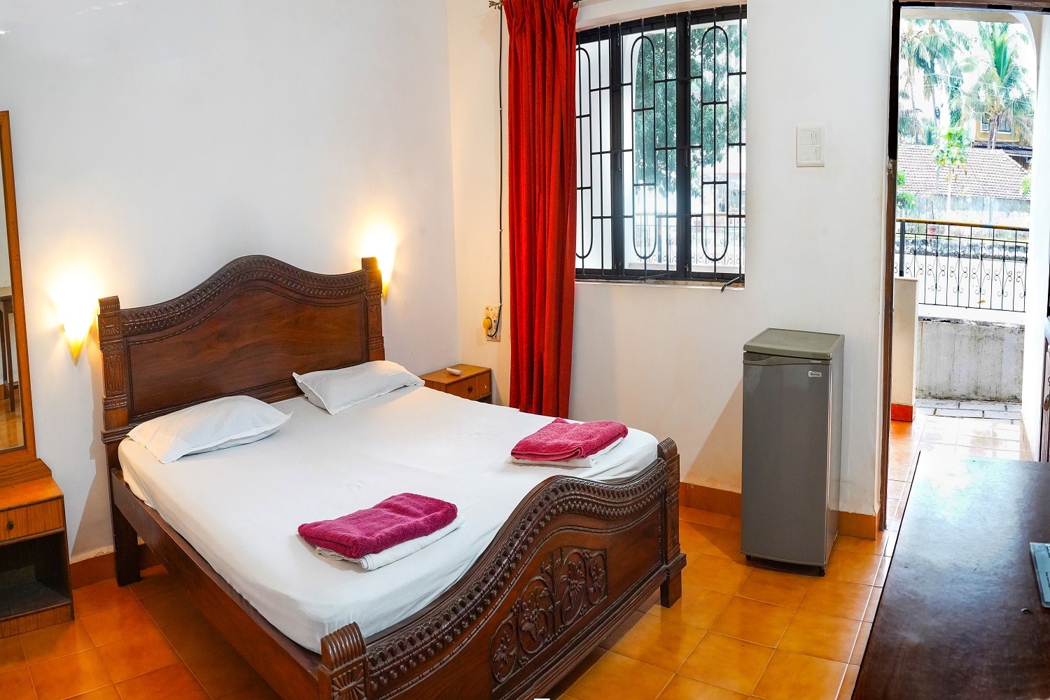 Sea View Beach Resort (Calangute) 𝗕𝗢𝗢𝗞 Goa Hotel