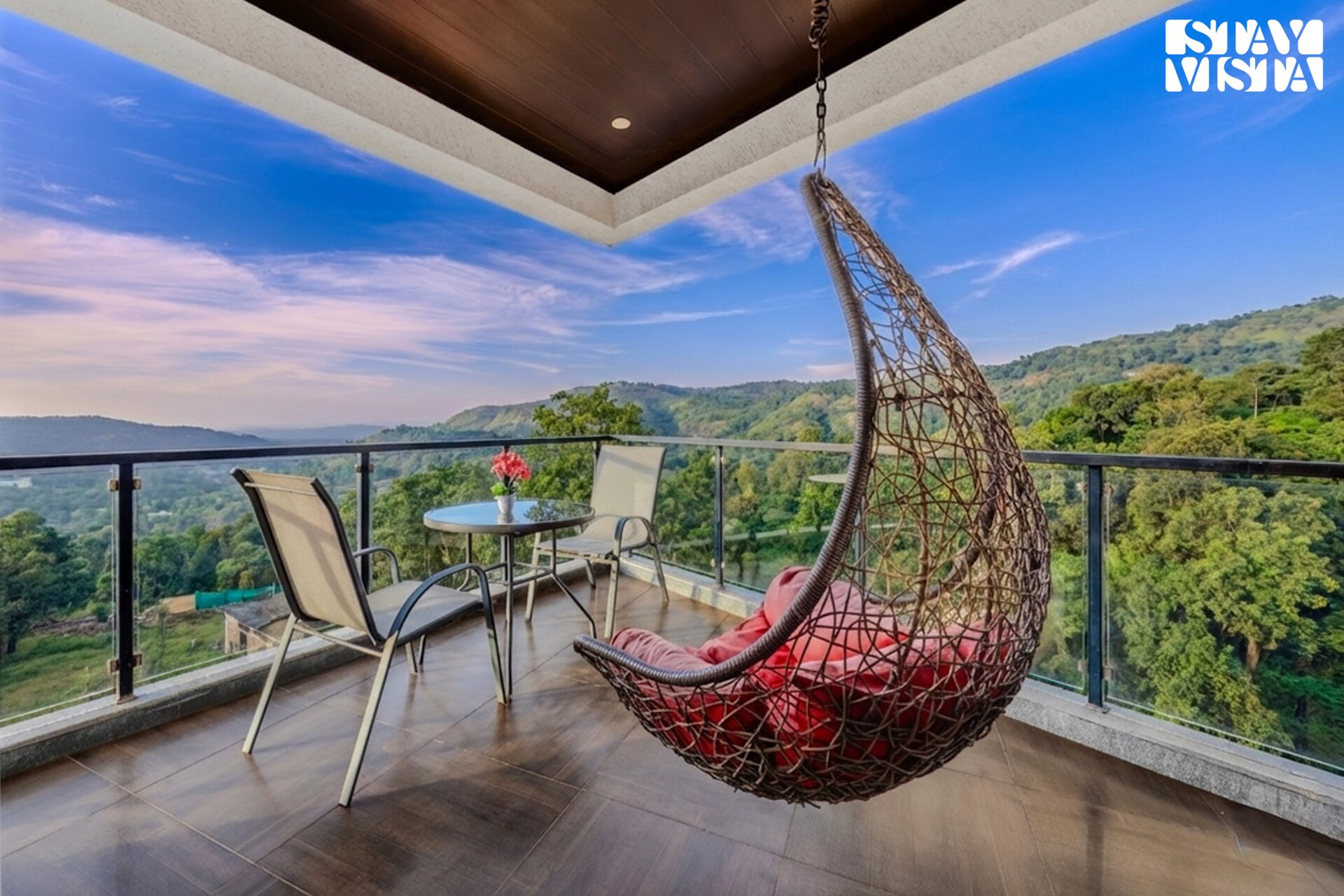 Belleza w/ Pool, Lawn by VEO - Part of StayVista 𝗕𝗢𝗢𝗞 Mahabaleshwar Villa