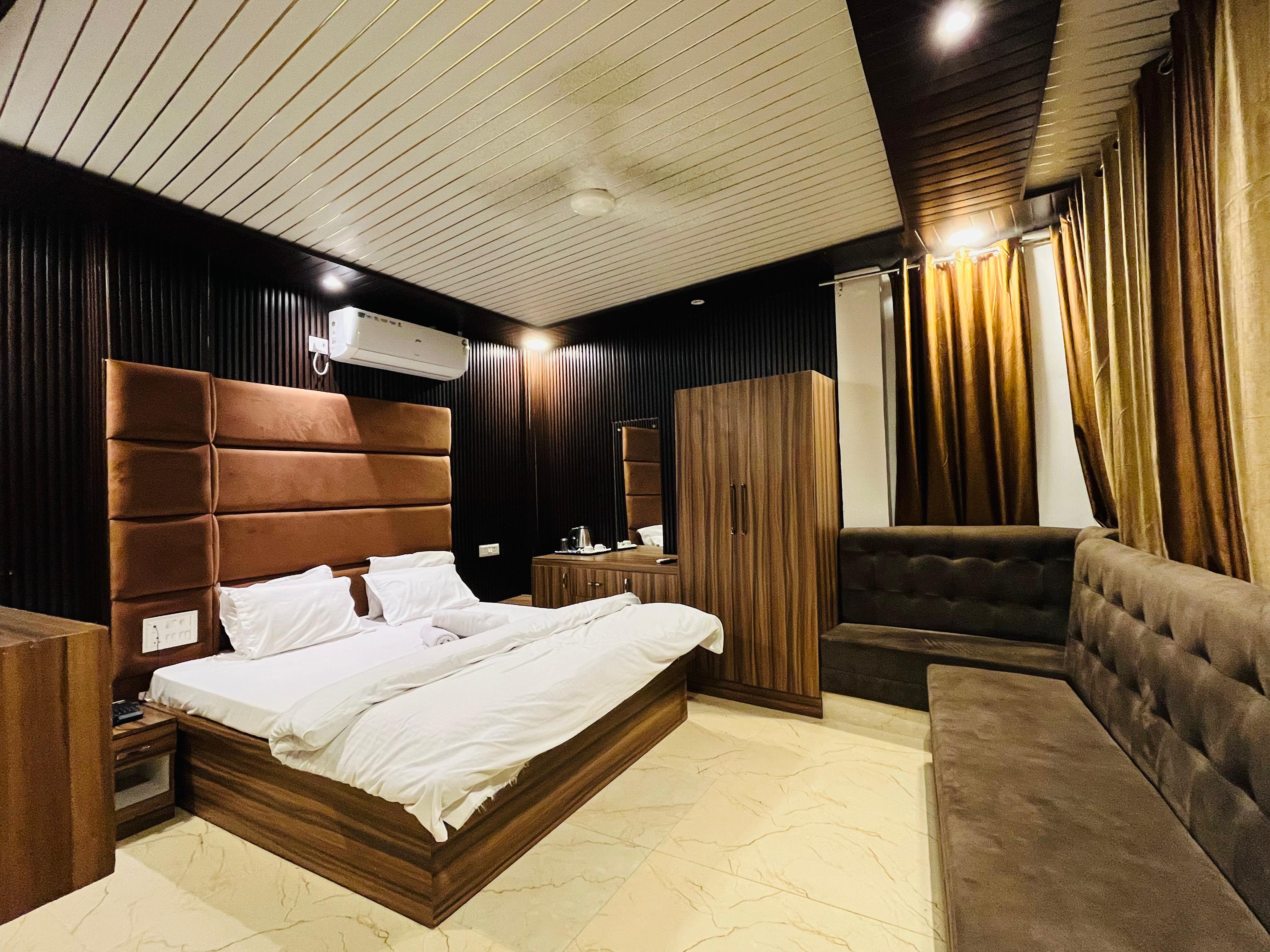Hotel Ayodhya Heritage Grande Ayodhya - Reviews, Photos & Offer