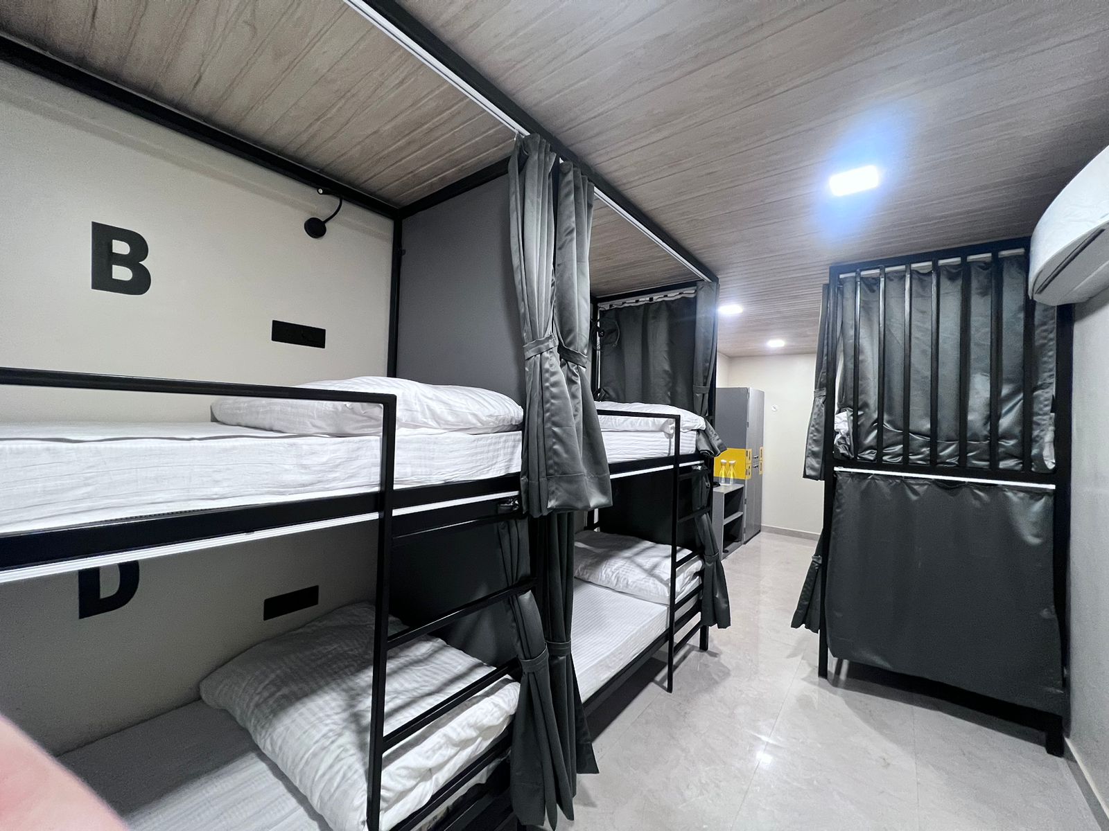 Rooms of Shanti Inn | Luxury AC Dormitory - Hostel in Varanasi