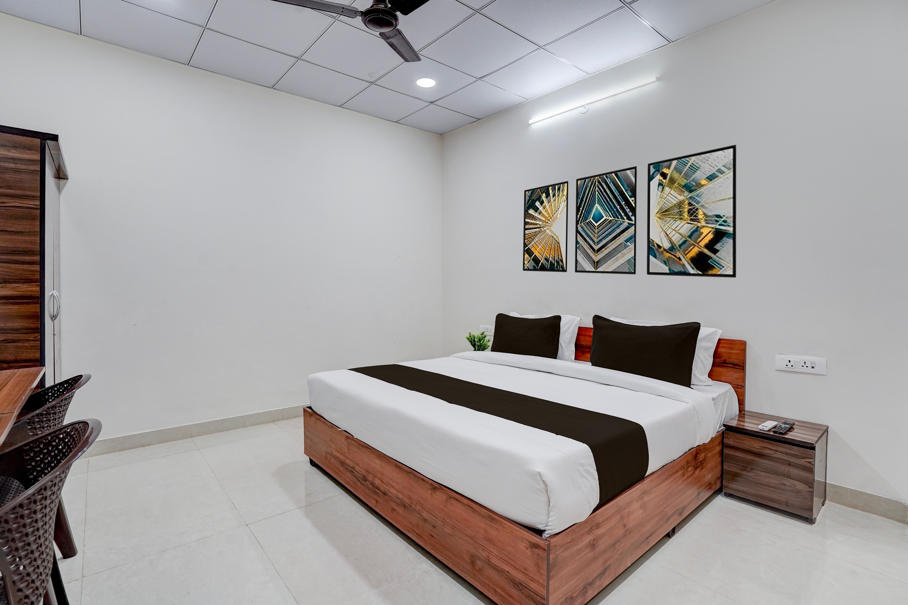 Hotel O The Hive Stay 𝗕𝗢𝗢𝗞 Jaipur Hotel