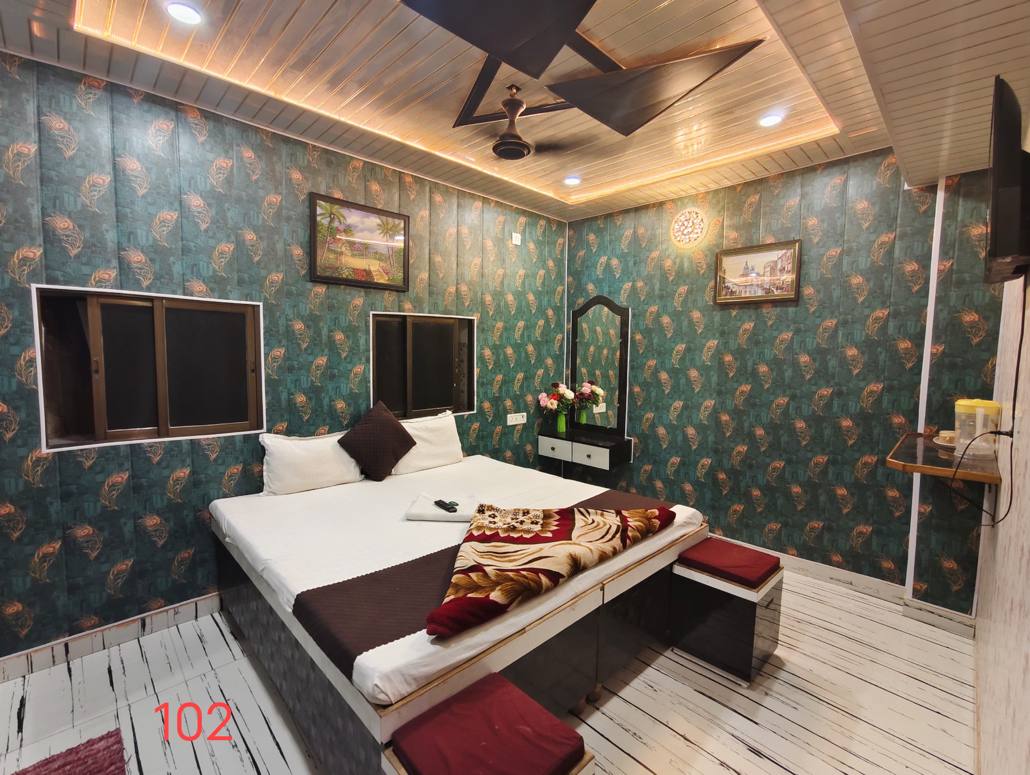 Varanasi Dream Guest House 𝗕𝗢𝗢𝗞 Varanasi Guest House