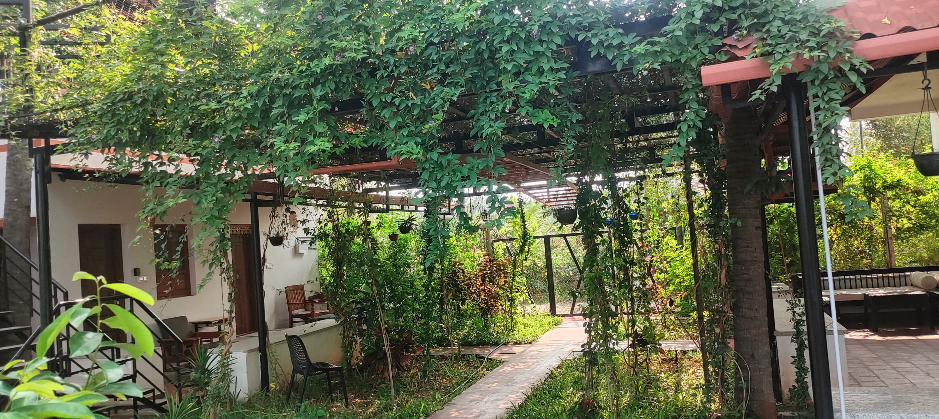 MS HomeStays near Isha Adiyogi 𝗕𝗢𝗢𝗞 Coimbatore Homestay