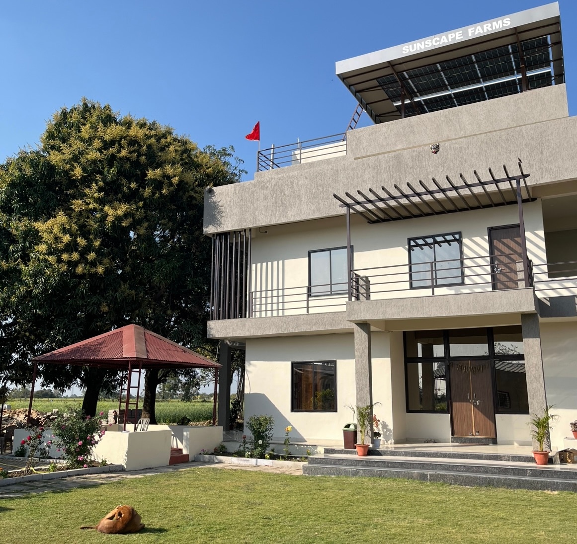 Sunscape Farms 𝗕𝗢𝗢𝗞 Bhopal Farm House