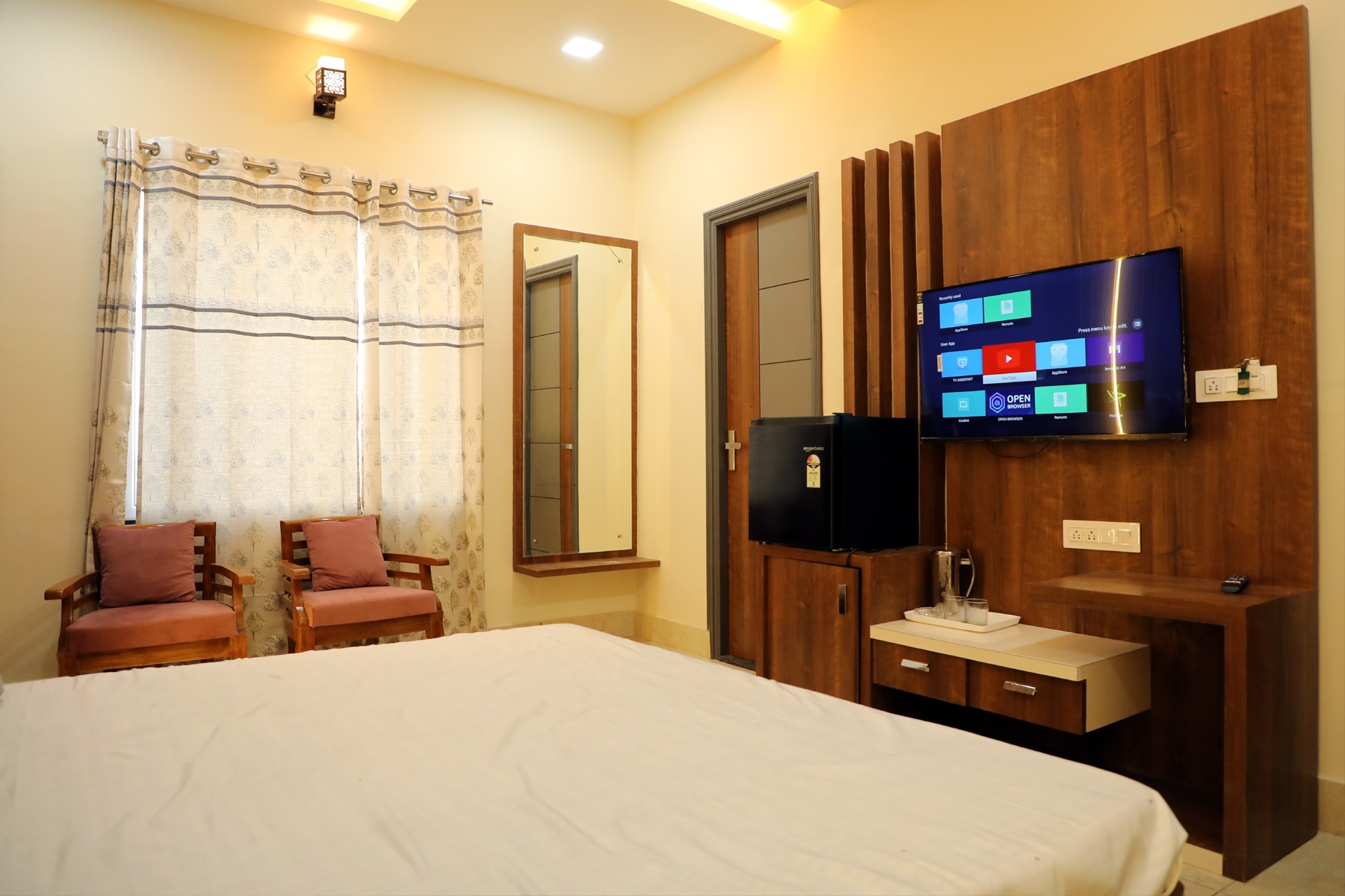 HOTEL RAJ RESIDENCY Gharsana - Reviews, Photos & Offer