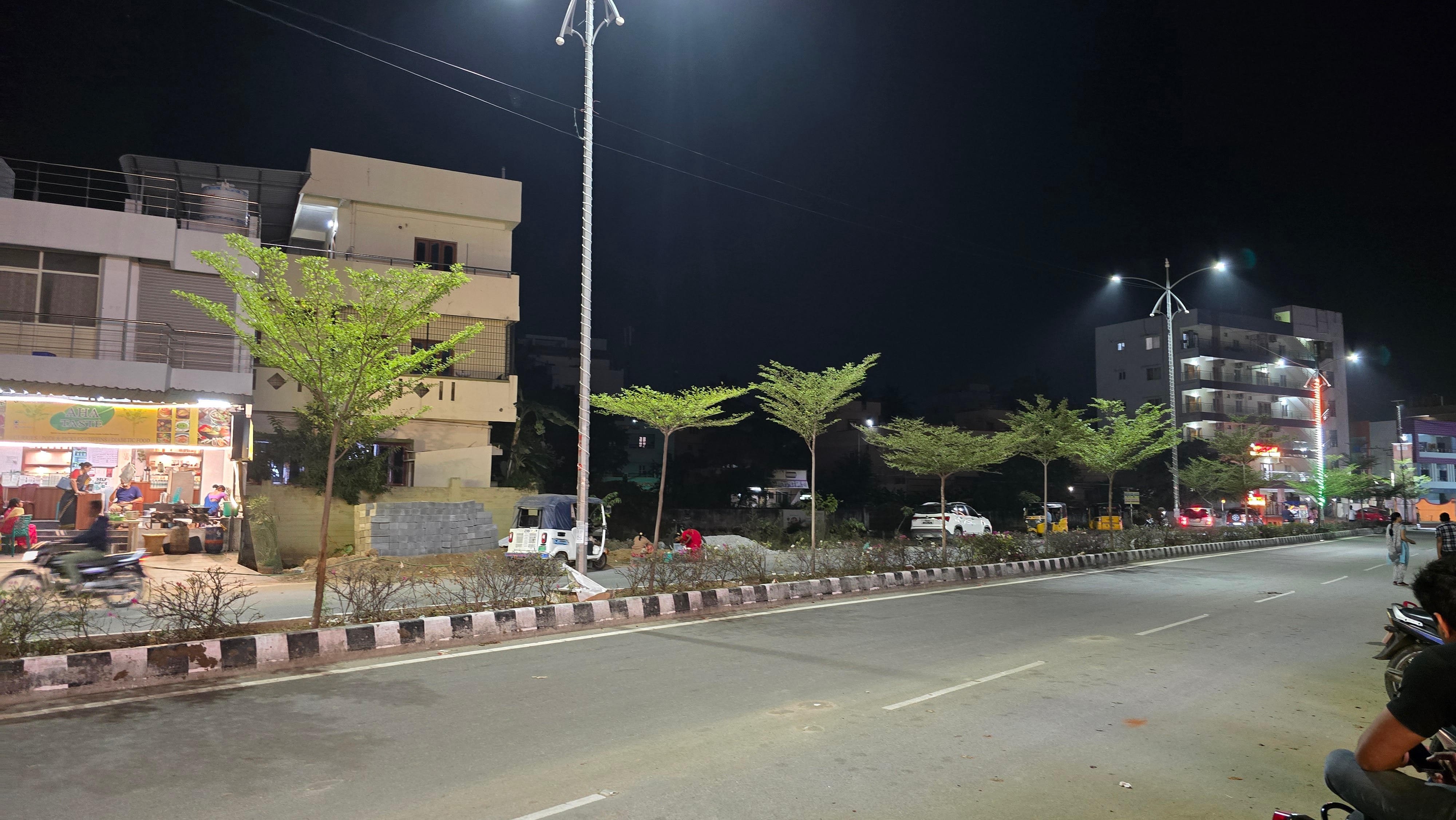 Nandi Food Plaza 𝗕𝗢𝗢𝗞 Chittoor Hotel