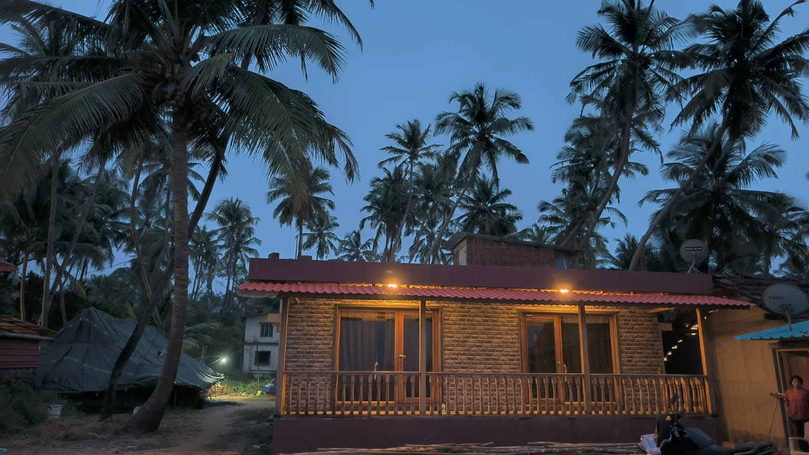 Dandi Beach Resort 𝗕𝗢𝗢𝗞 Malvan Cottage