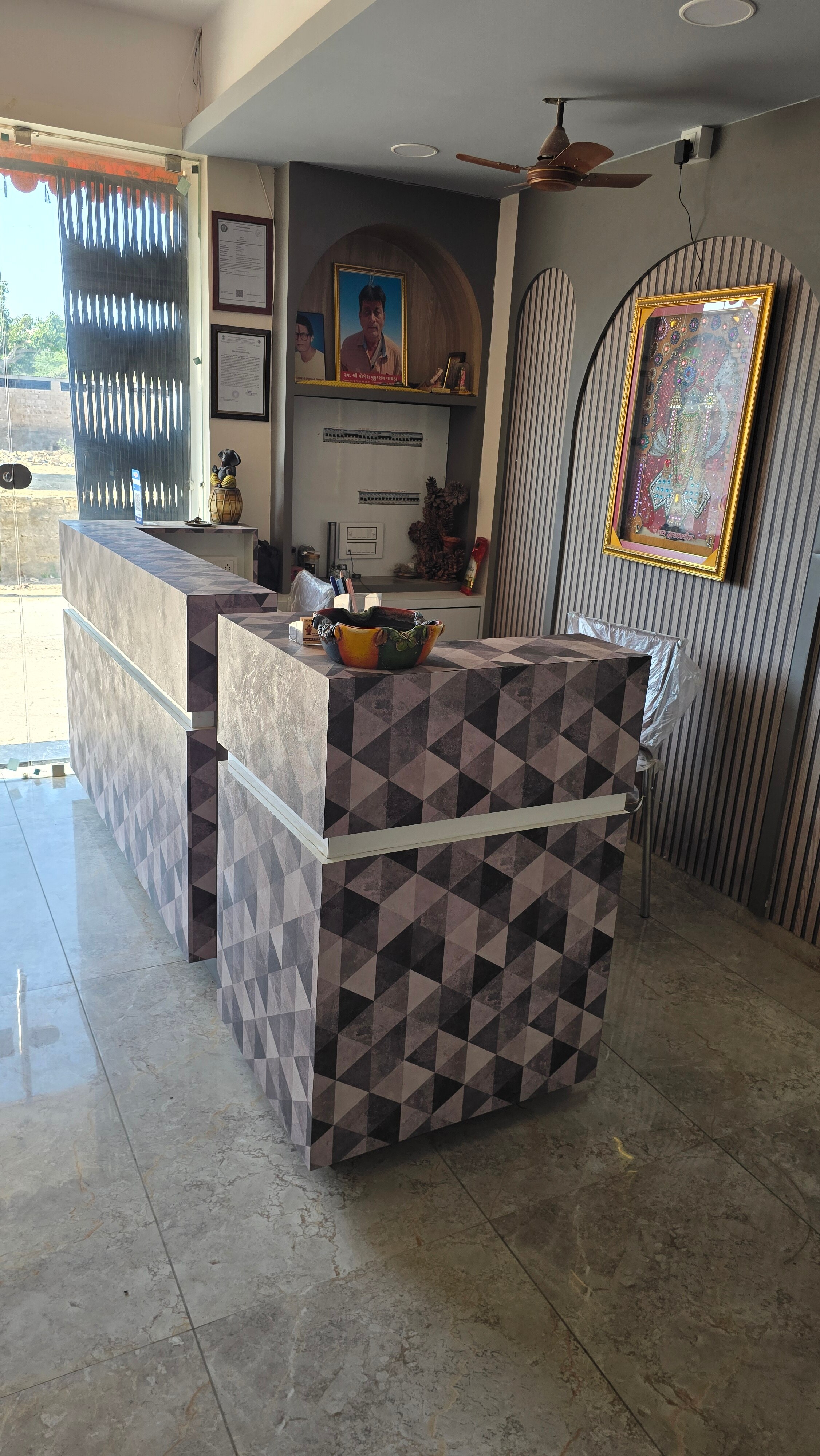 Shree Mahesh Bhavan 𝗕𝗢𝗢𝗞 Dwarka Homestay