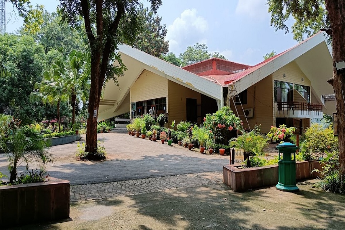 MPT Parsili Resort, Parsili (River View Property) 𝗕𝗢𝗢𝗞 Sidhi Hotel